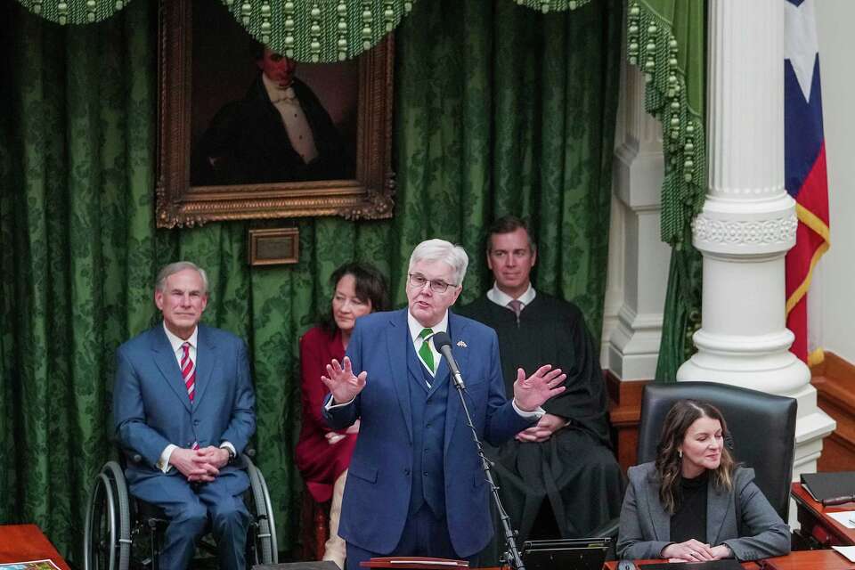 Lt. Gov. Dan Patrick, senior Republican lawmakers say Texas should ...