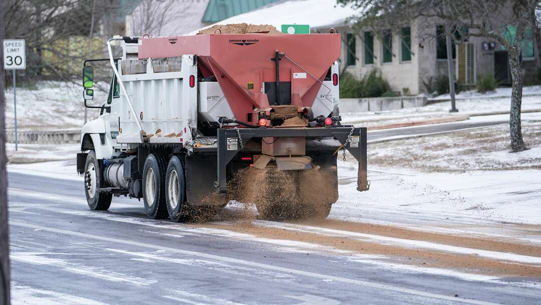 Arctic blast hits Texas: See power outage maps and how to report one