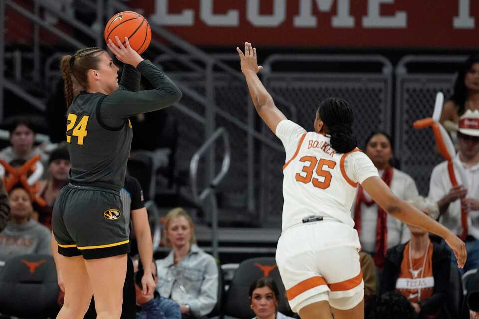 Texas basketball star Madison Booker wins gold with USA Basketball