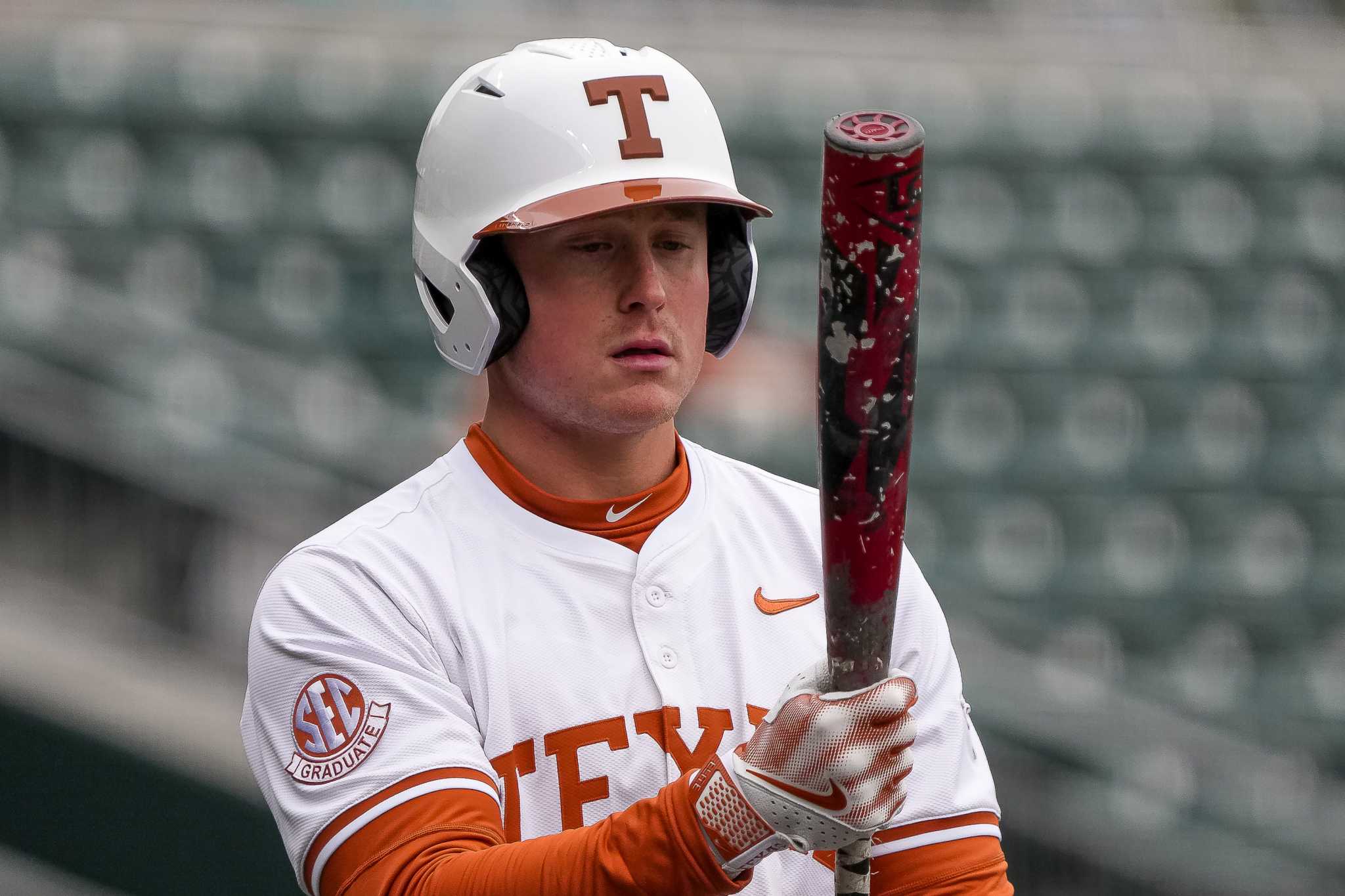 Texas baseball leadoff hitter Kimble Schuessler succeeds vs. Dartmouth