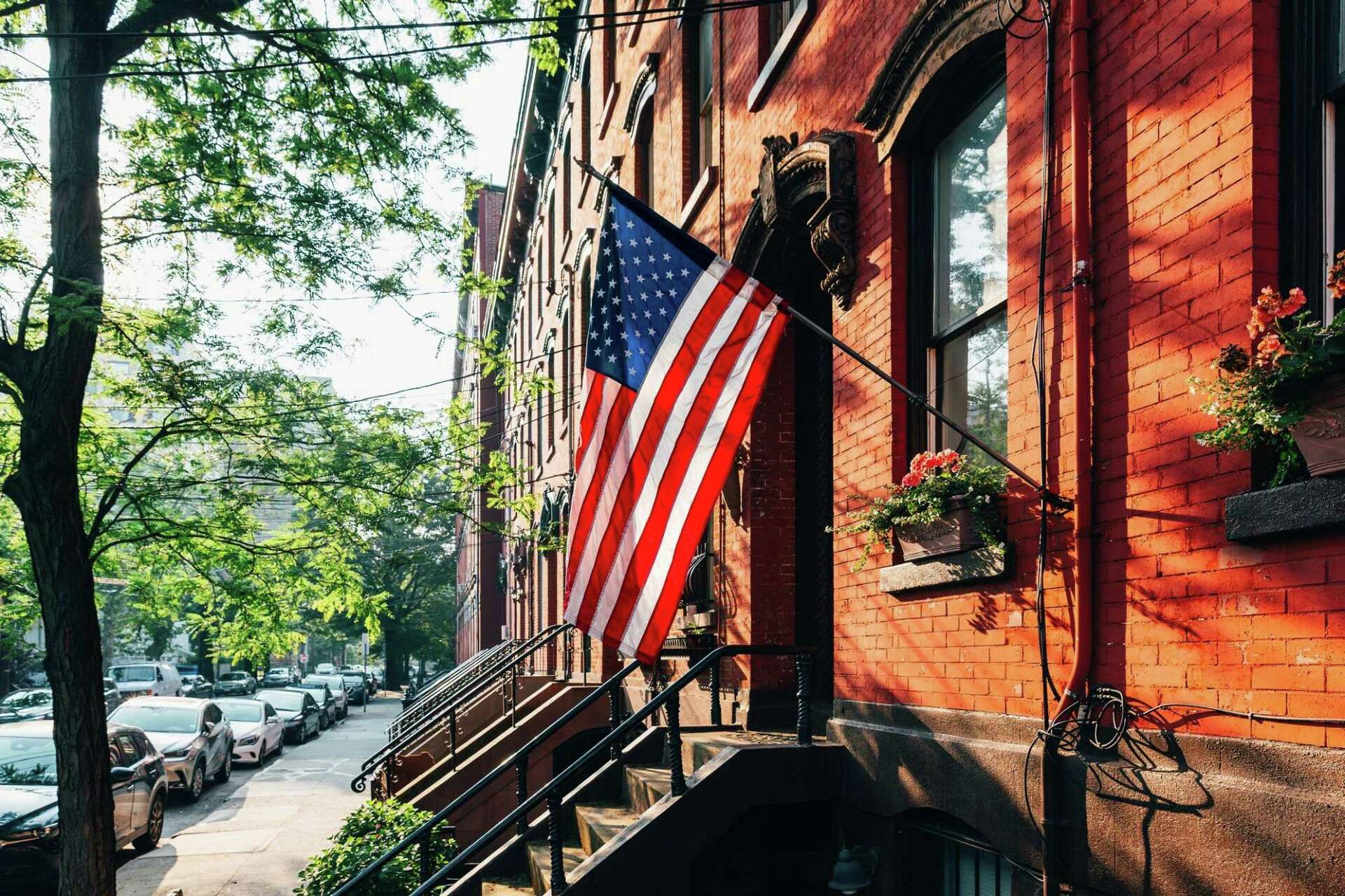 Mortgage Interest Rates Today: Mortgage Rates Drop Ahead of ...