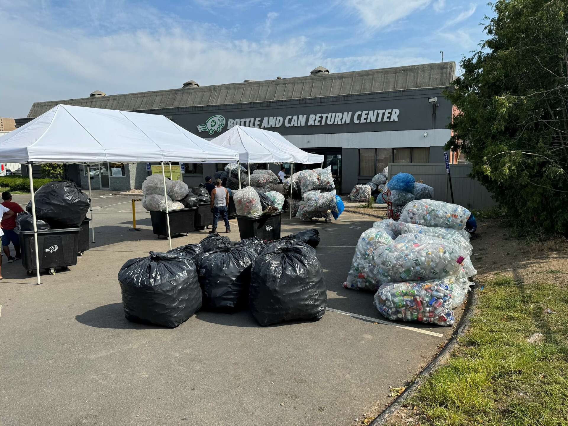 New Connecticut law looks to discourage bottle redemption fraud