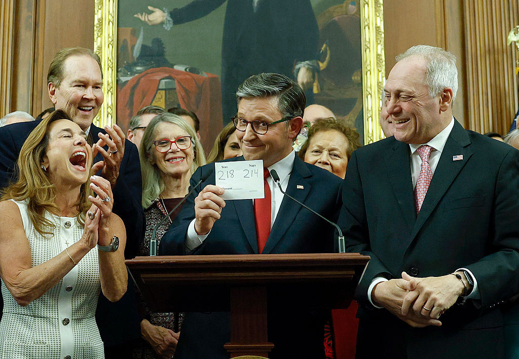 David Custer accuses WNEM of unlawful practices