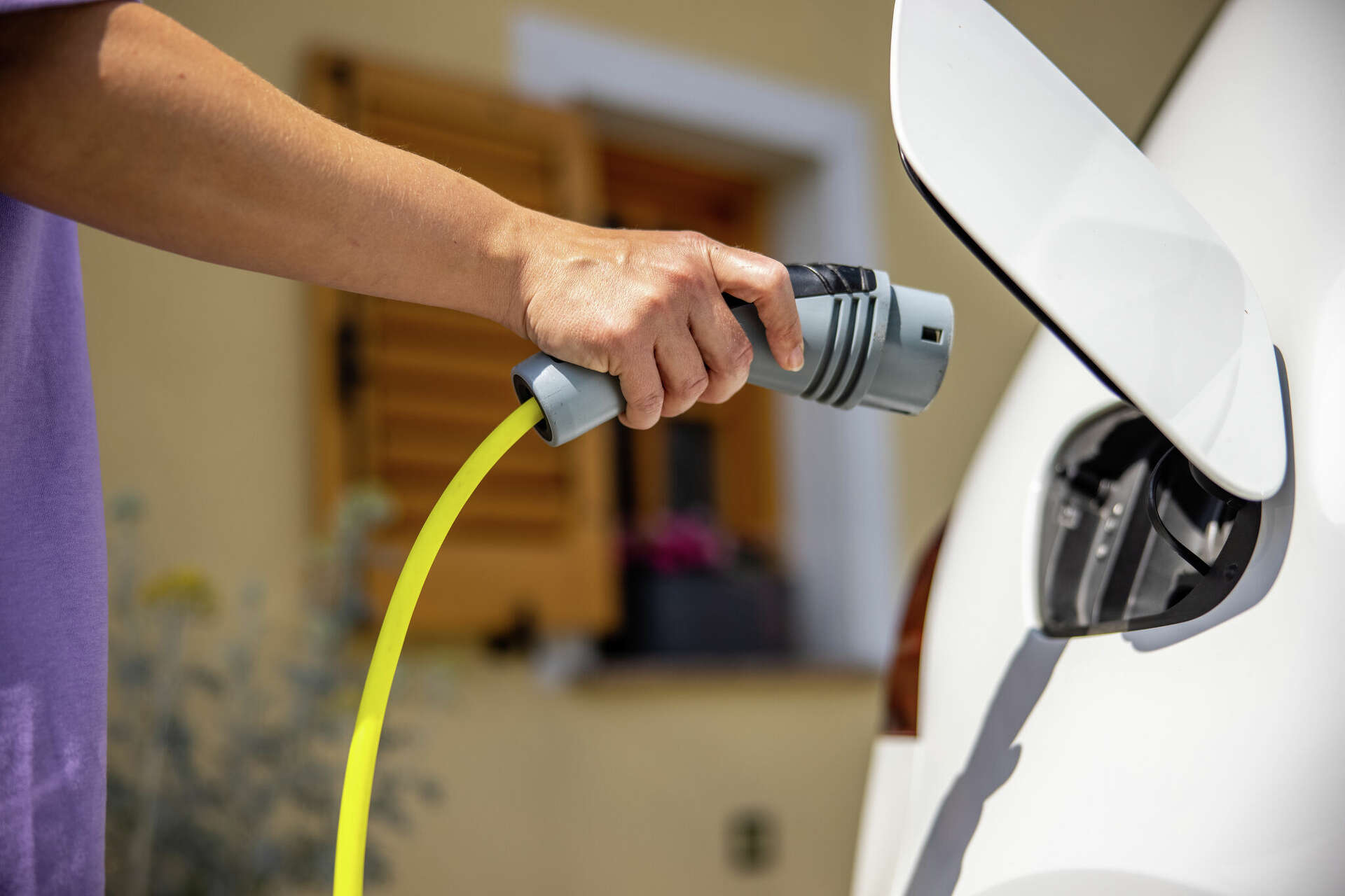 GOP bill guts clean energy tax credits. Here are deadlines to use them