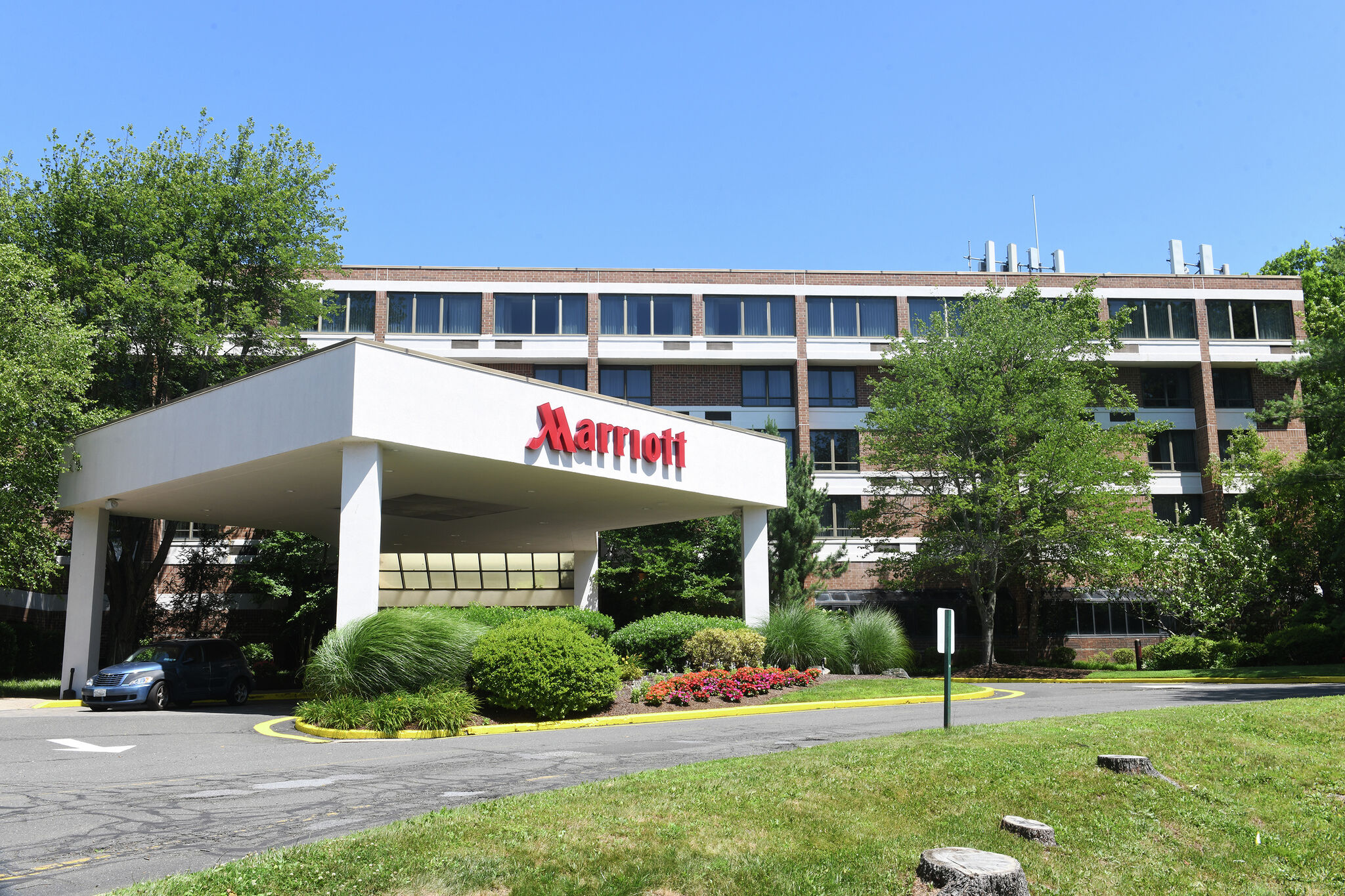 Officials welcome Trumbull Marriott makeover after $5 million sale