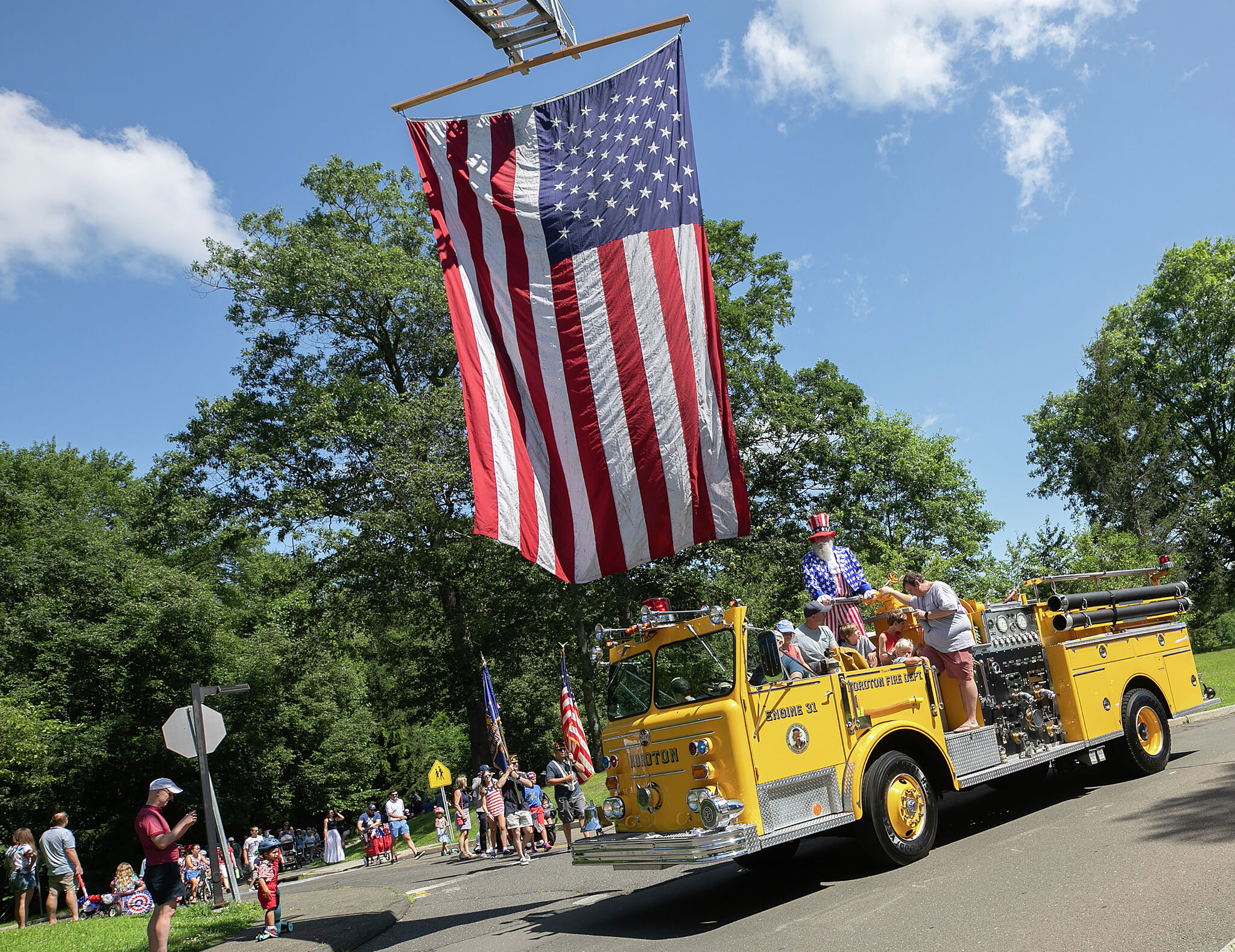 Darien VFW Post 6933 hosts the 20th annual July 4 Push-n-Pull Parade