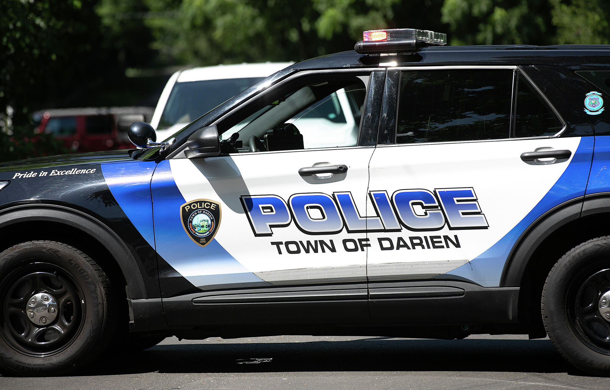 Darien police arrest NY man tied to theft ring for burglary: Officials