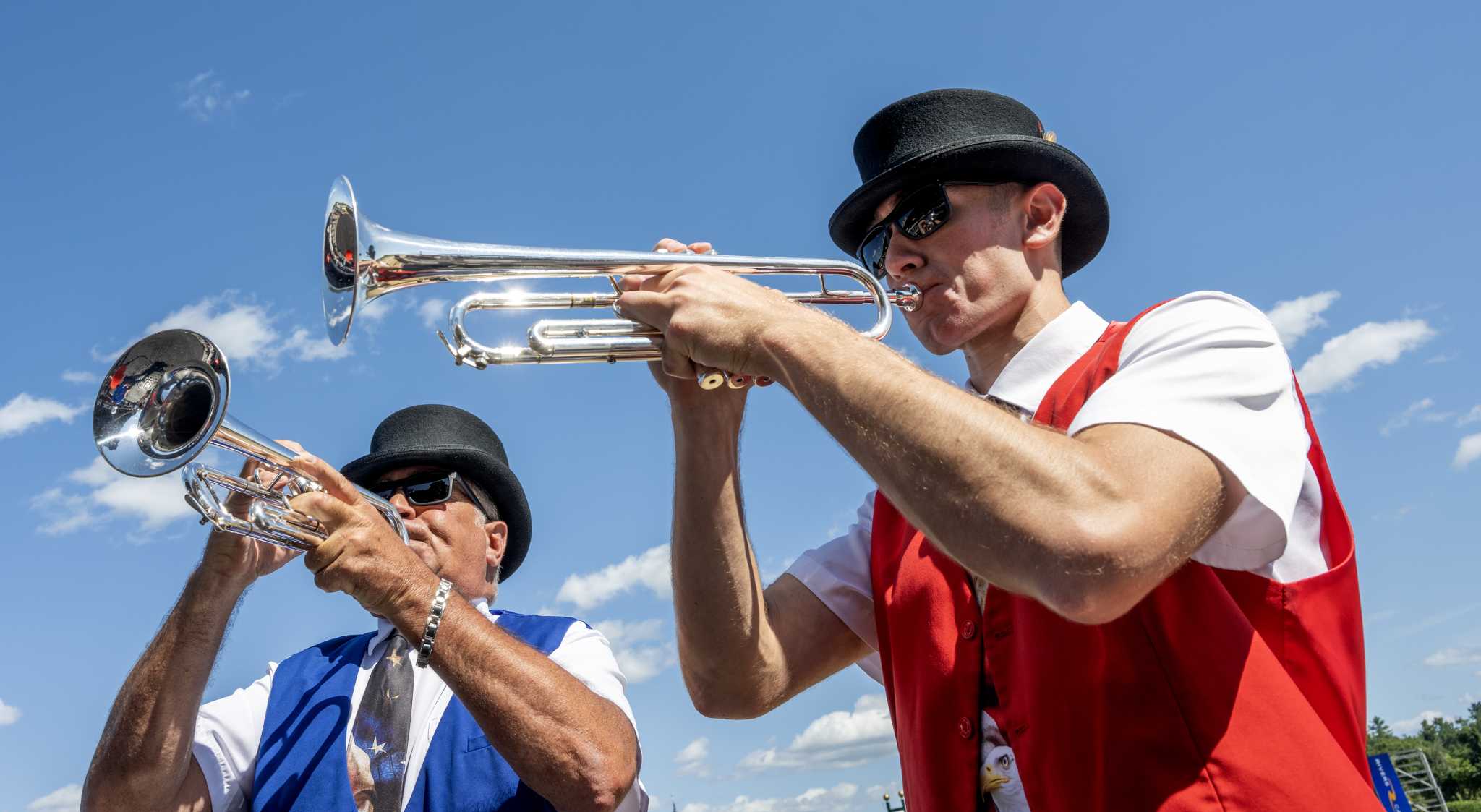 Saratoga track buglers Tony and Carson Gambaro bring flair to the job