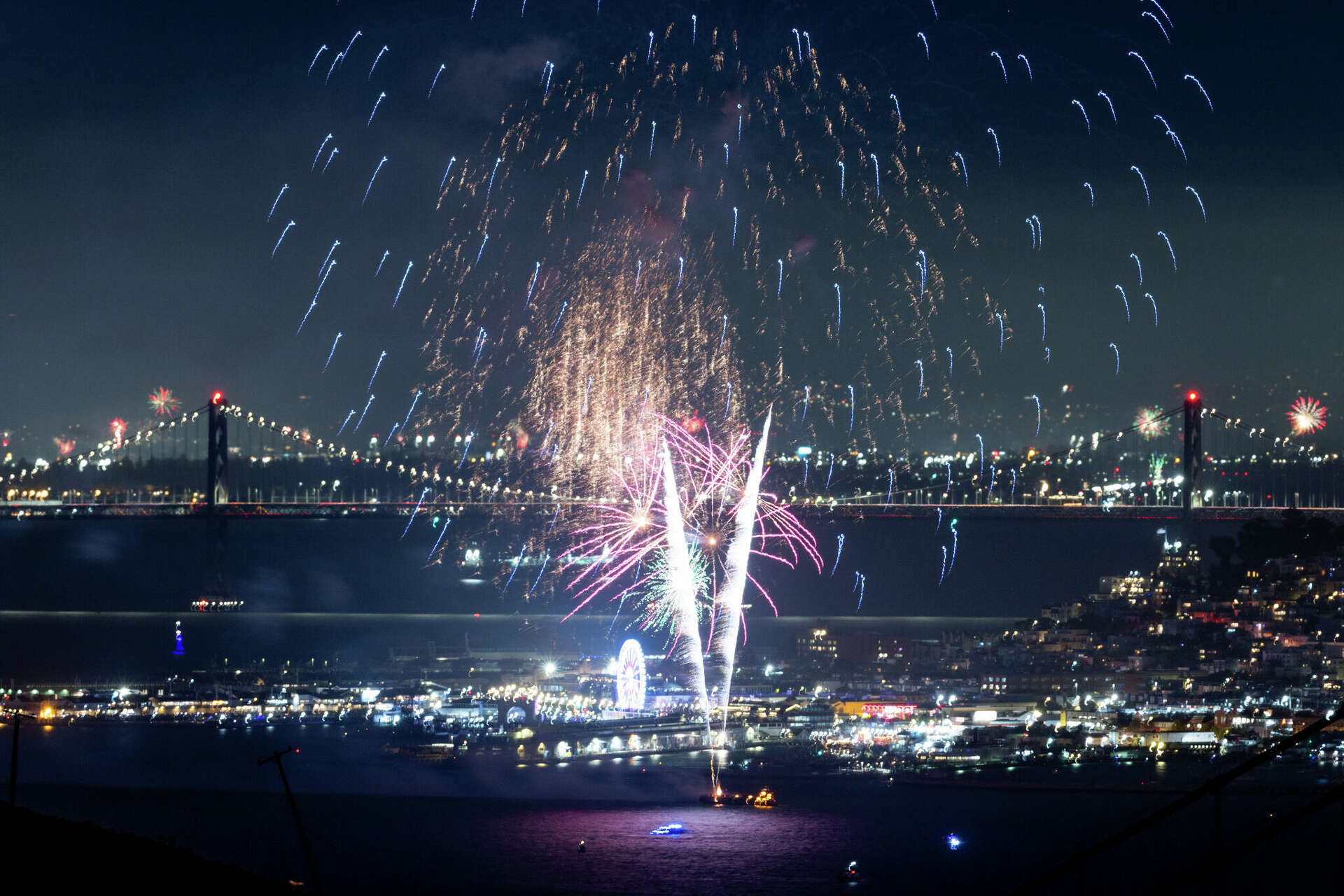 4th of July fireworks light up SF sky despite Bay Area cancellations