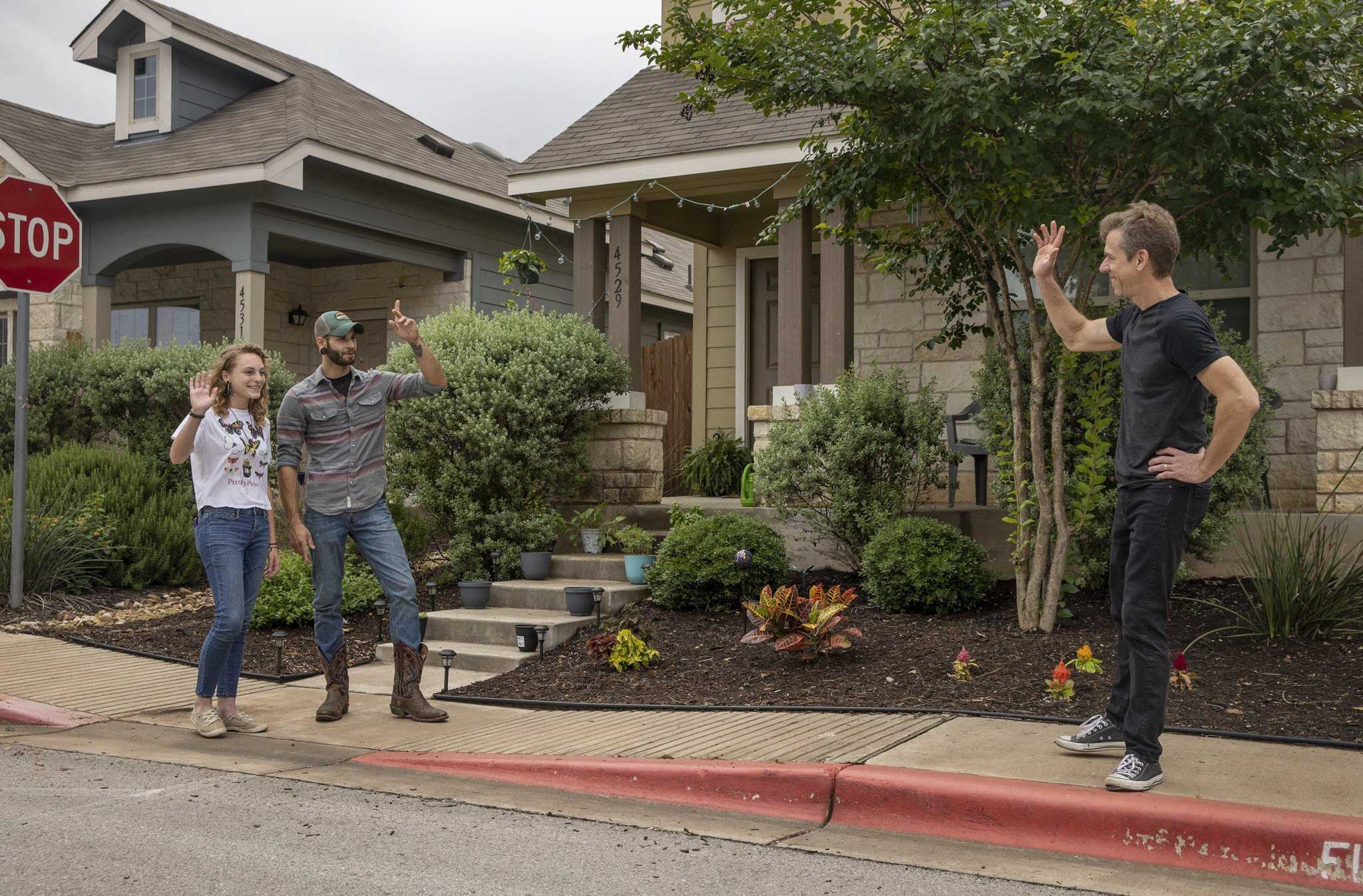 Jobless tenant behind on rent, but Austin landlord pays it forward