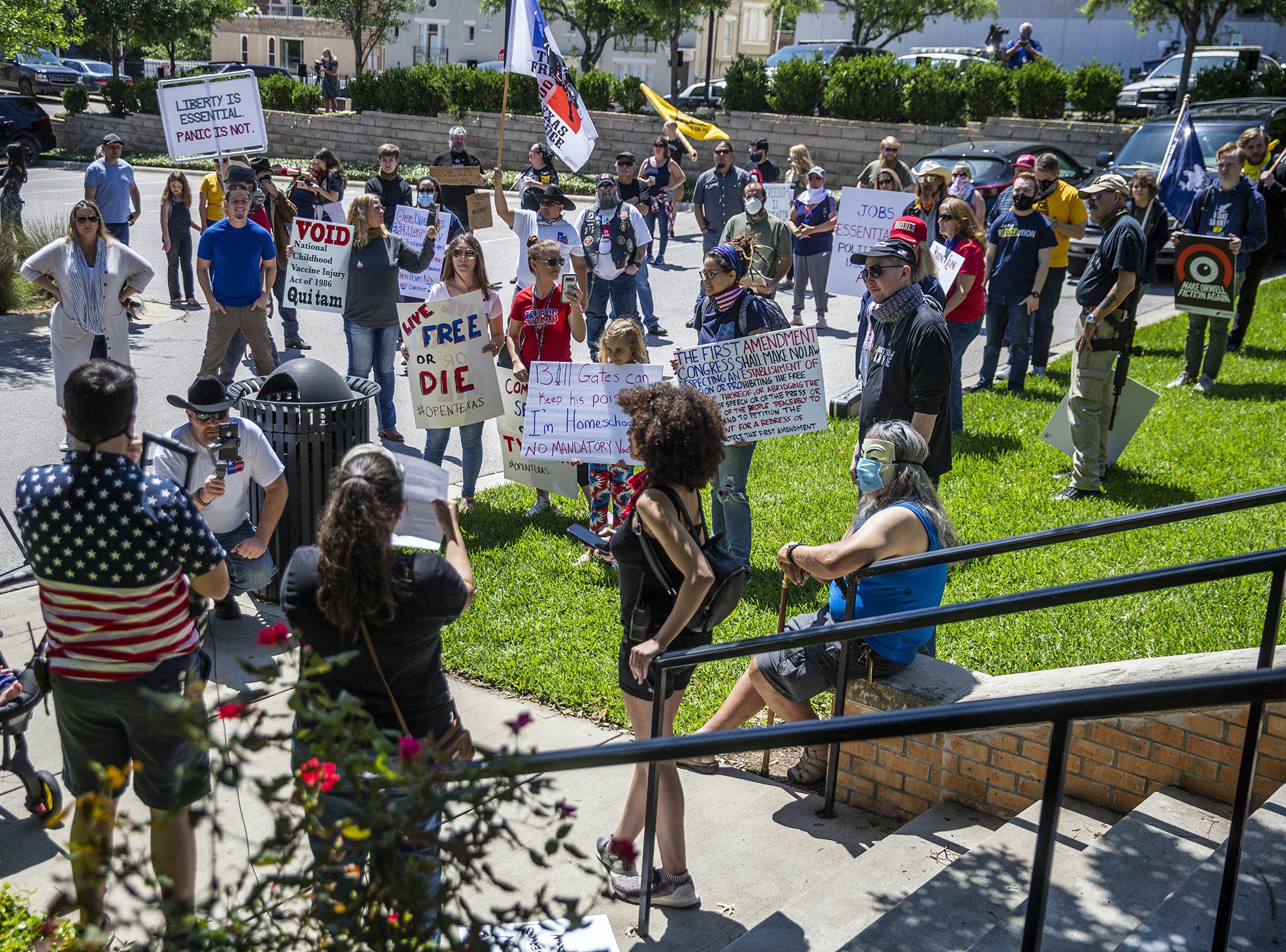 Abbott faces crosswinds as he prepares plan to reopen Texas