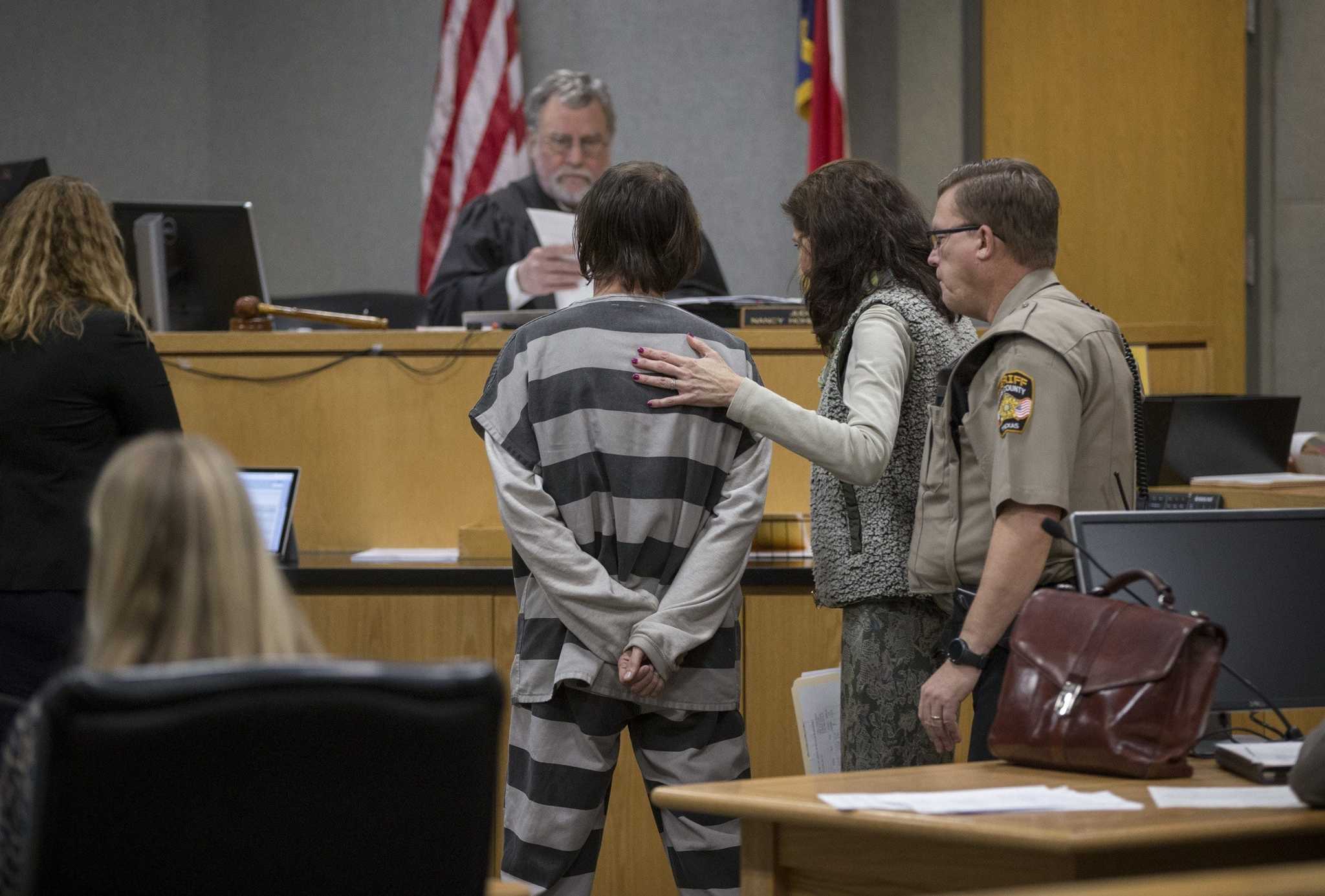 Public defender's office plan moves forward