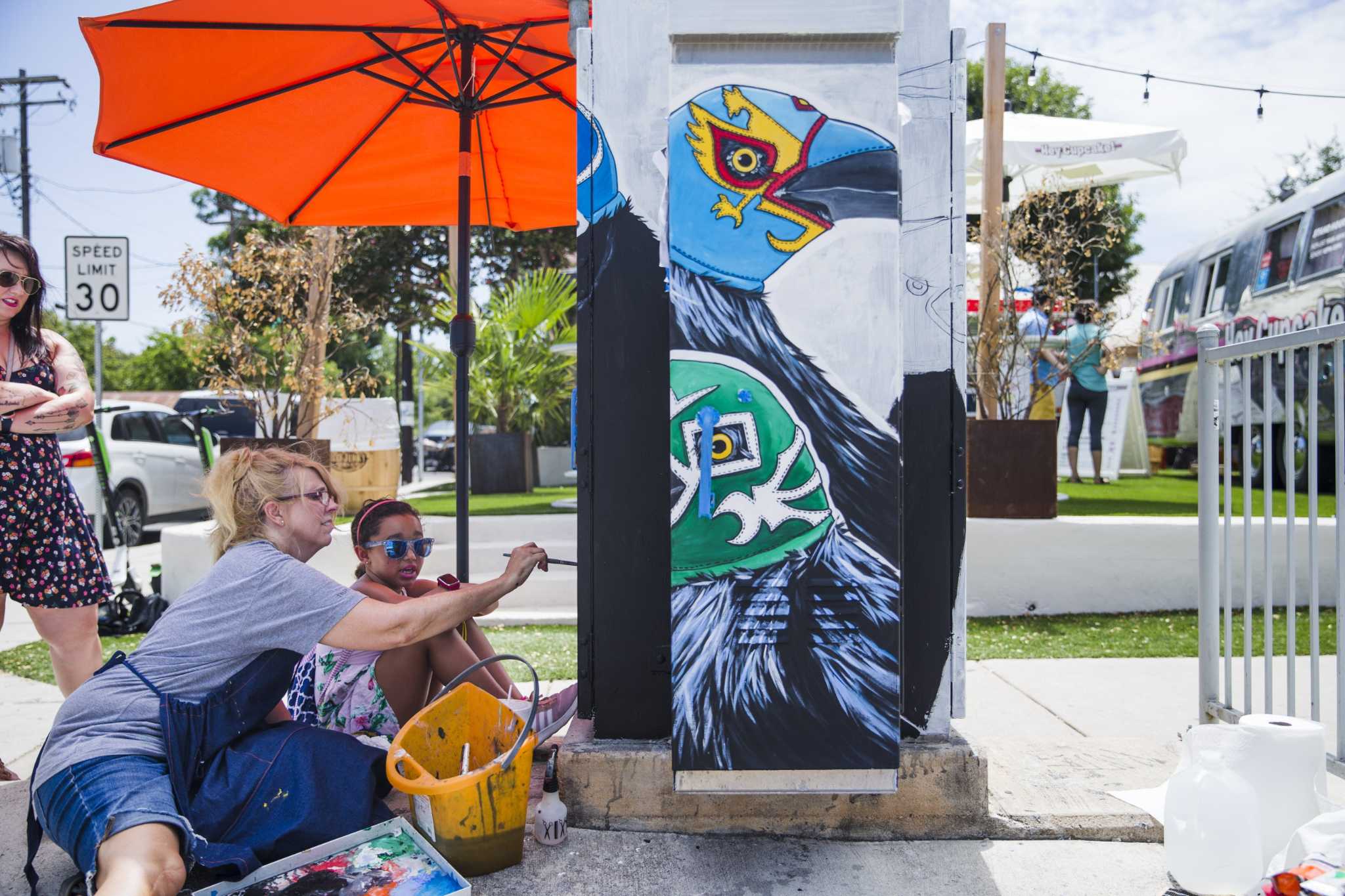 Pabst Blue Ribbon launching 'National Mural Day' with mural in Austin