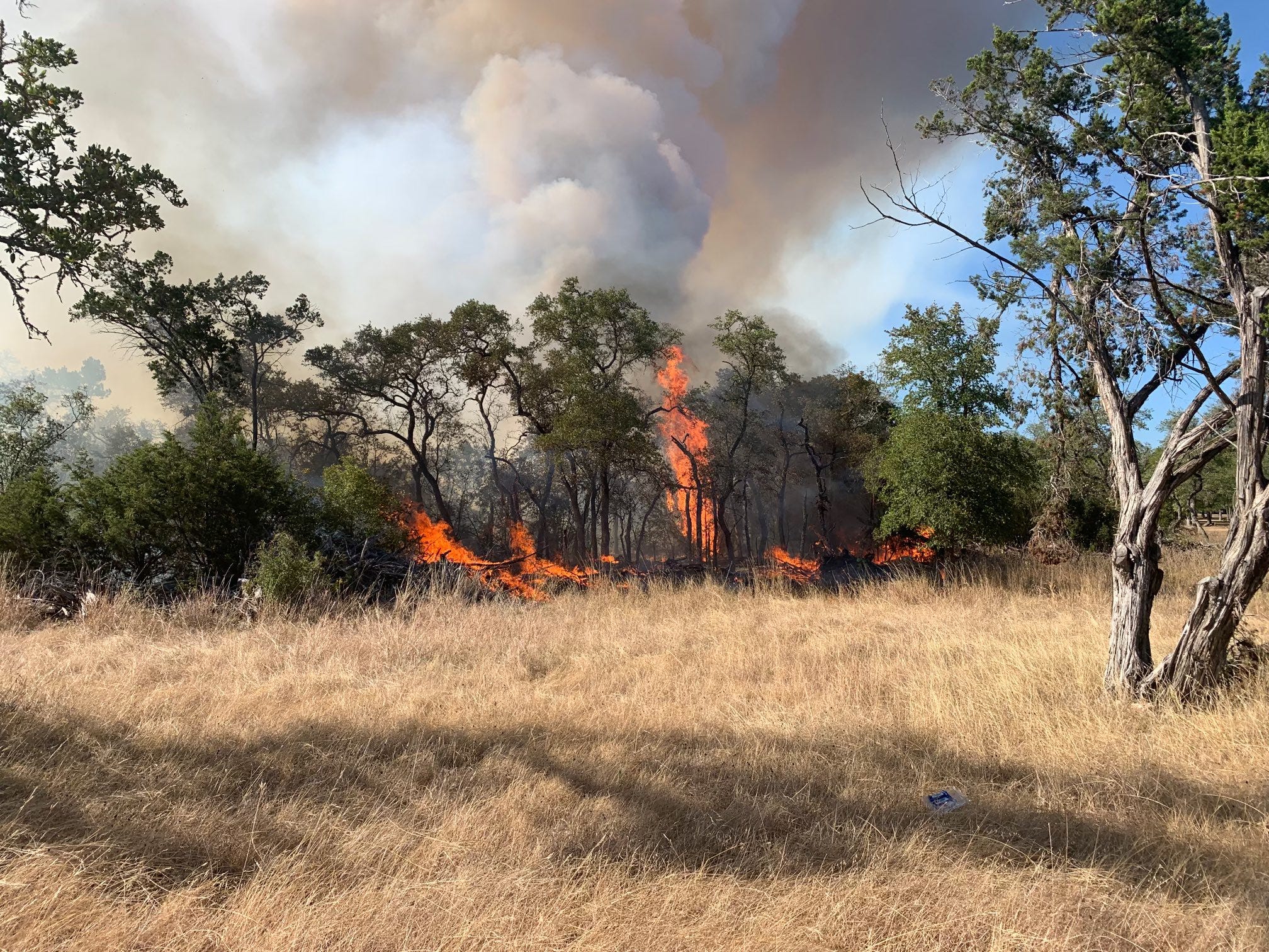 Update: Oak Grove Fire in Hays County at 400 acres, 90% containment