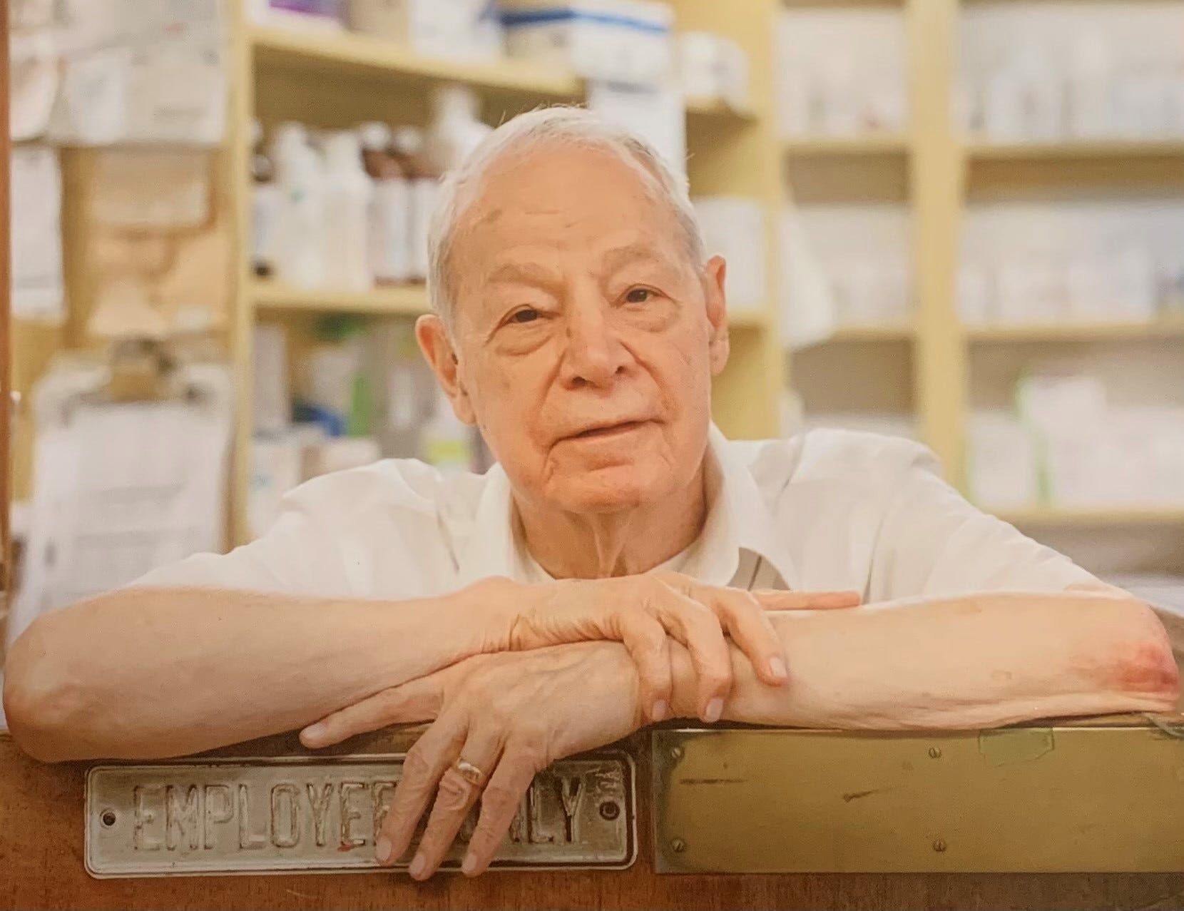 Austin's Nau's Enfield Drug Store owner Lambert Labay dies at 83