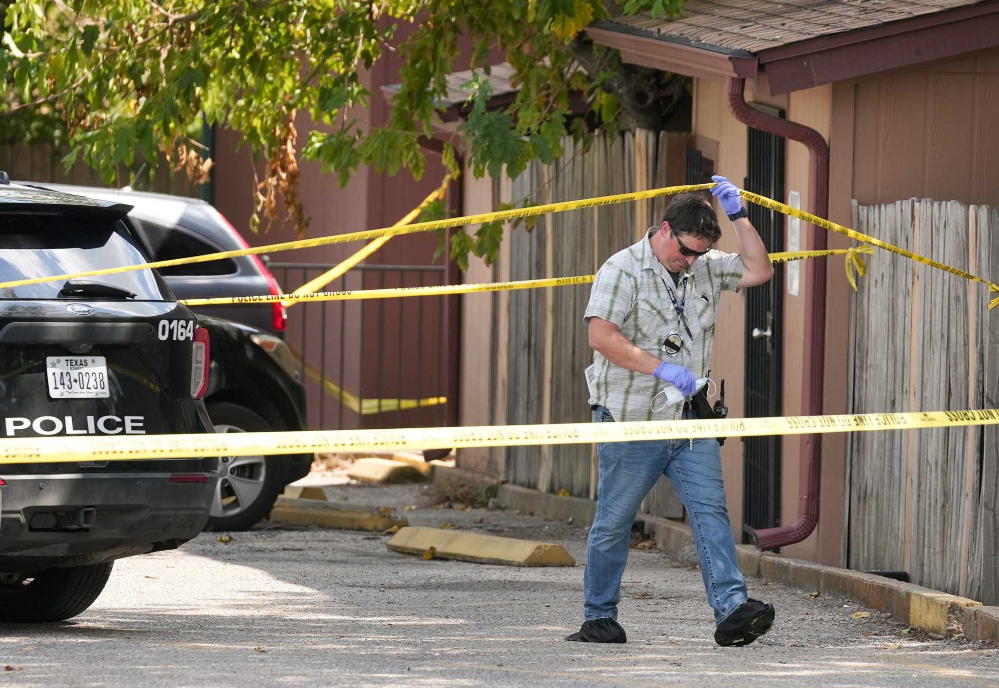 Shooting at Southeast Austin apartment investigated as homicide
