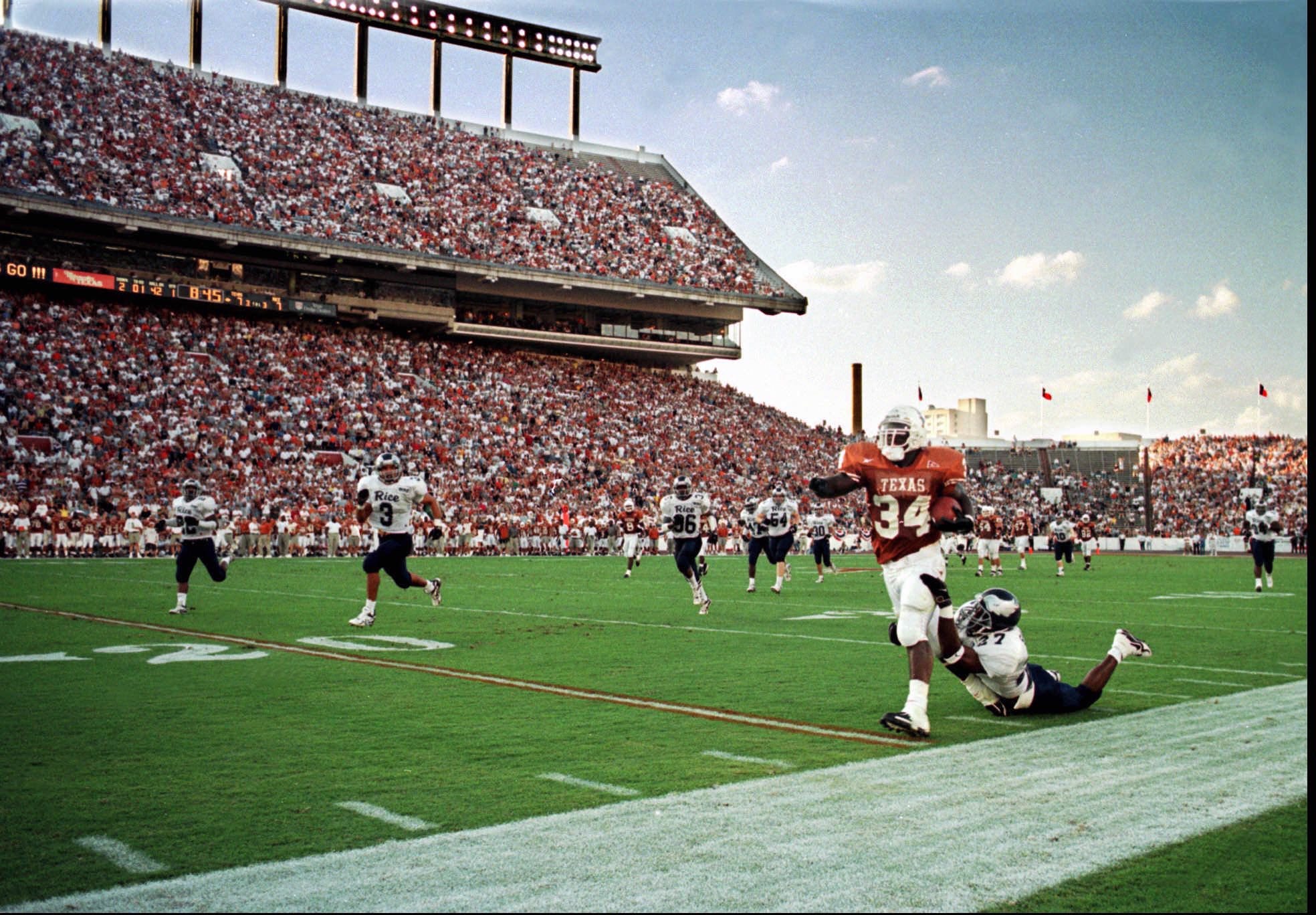 Texas to honor Ricky Williams' 25th anniversary of Heisman Trophy win