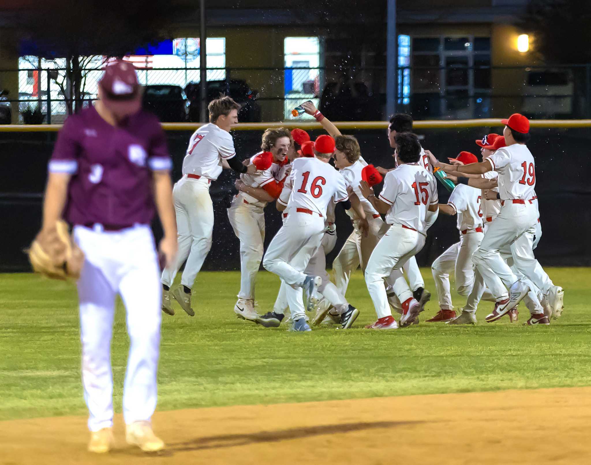 Vista Ridge rallies in seventh past Round Rock in District 25-6A opener