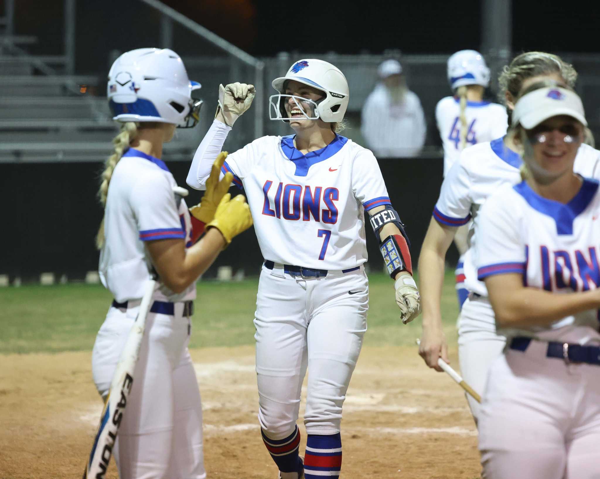 Austin-area softball teams Cedar Ridge, Bowie, Leander all win big
