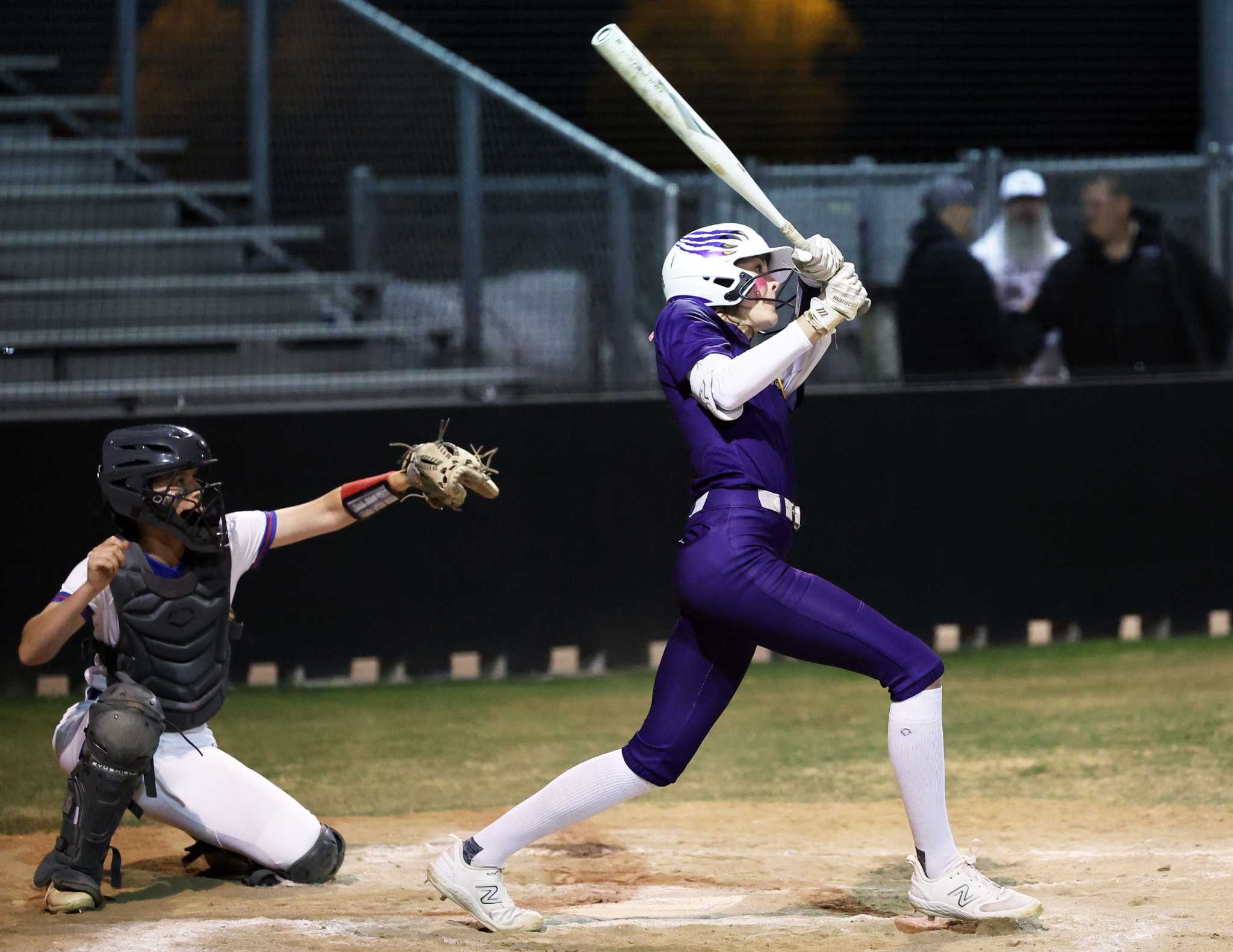 Cedar Ridge has won 24 straight softball games to lead Austin area