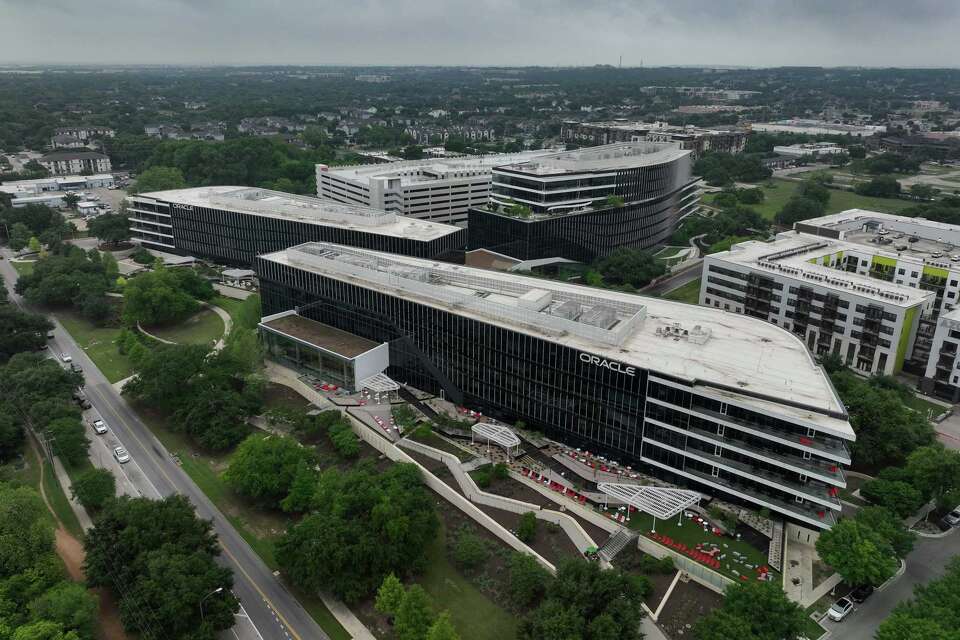 Oracle to make 'world headquarters' in Nashville, co-founder says