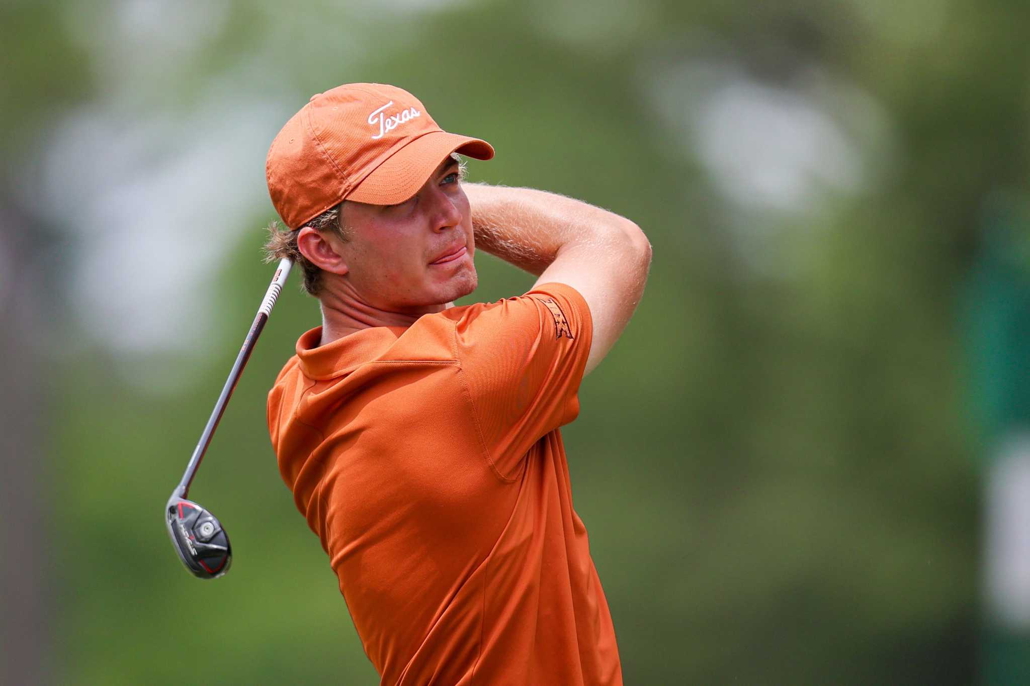 Texas golf leads Austin Regional by 10 strokes for final round