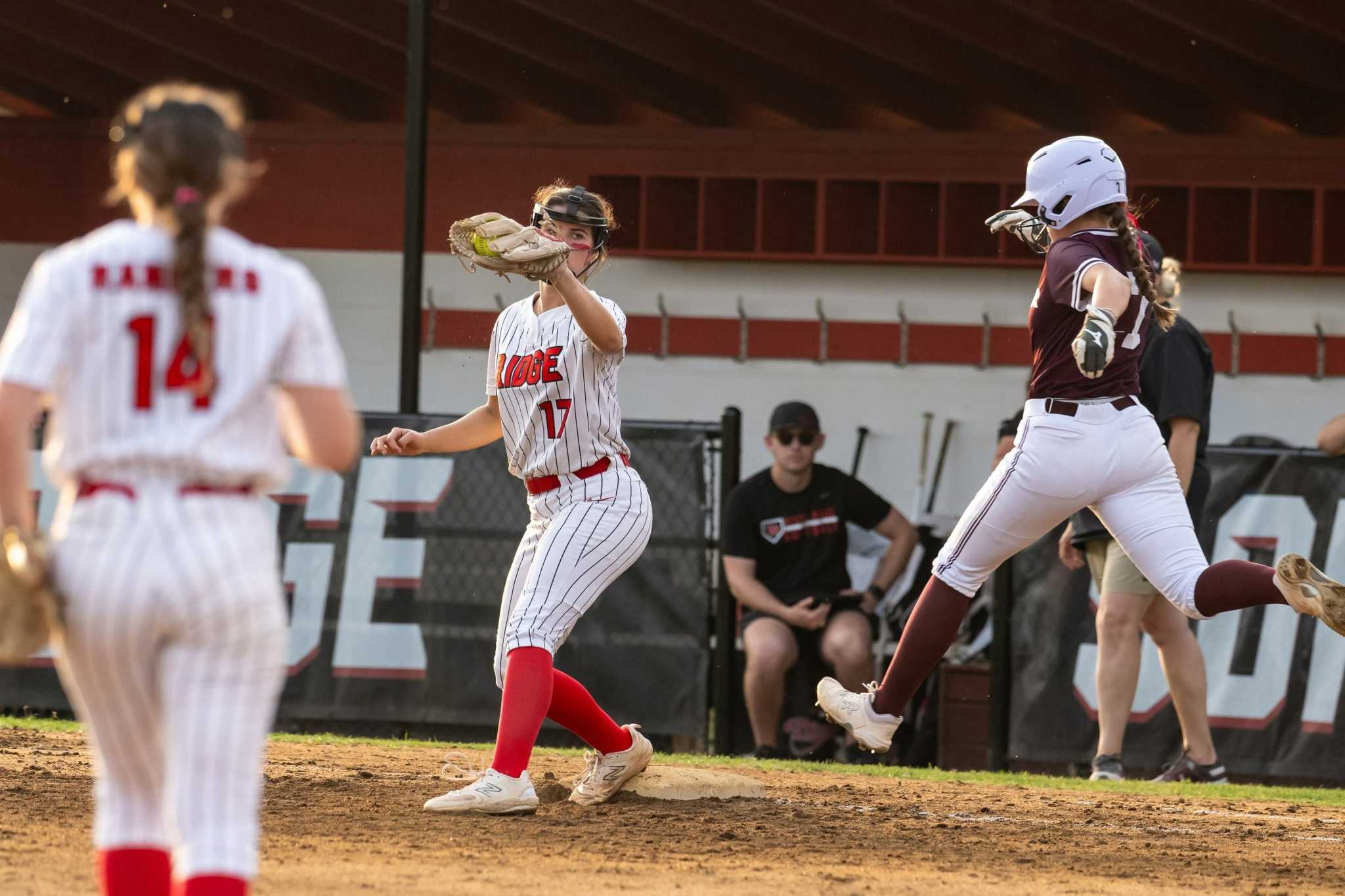 Austin-area high school softball teams prepare for the playoffs