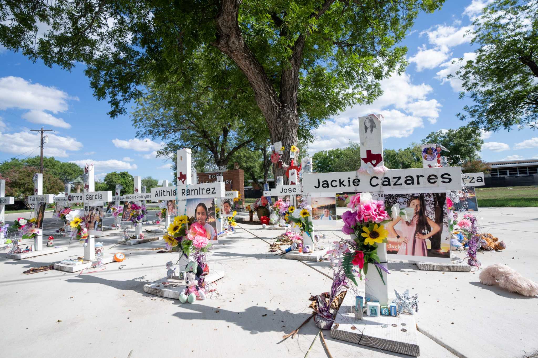 Uvalde chief Arredondo didn't stop gunman 'hunting and shooting ...