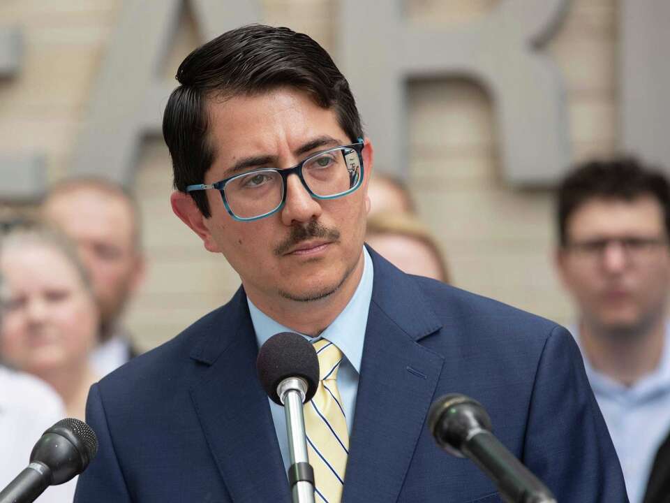 For Austin police reform, Garza’s latest deal raises new doubts