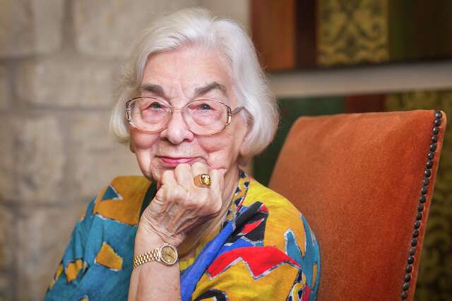 Edith Royal, wife of former Texas coach Darrell Royal, dies at 98