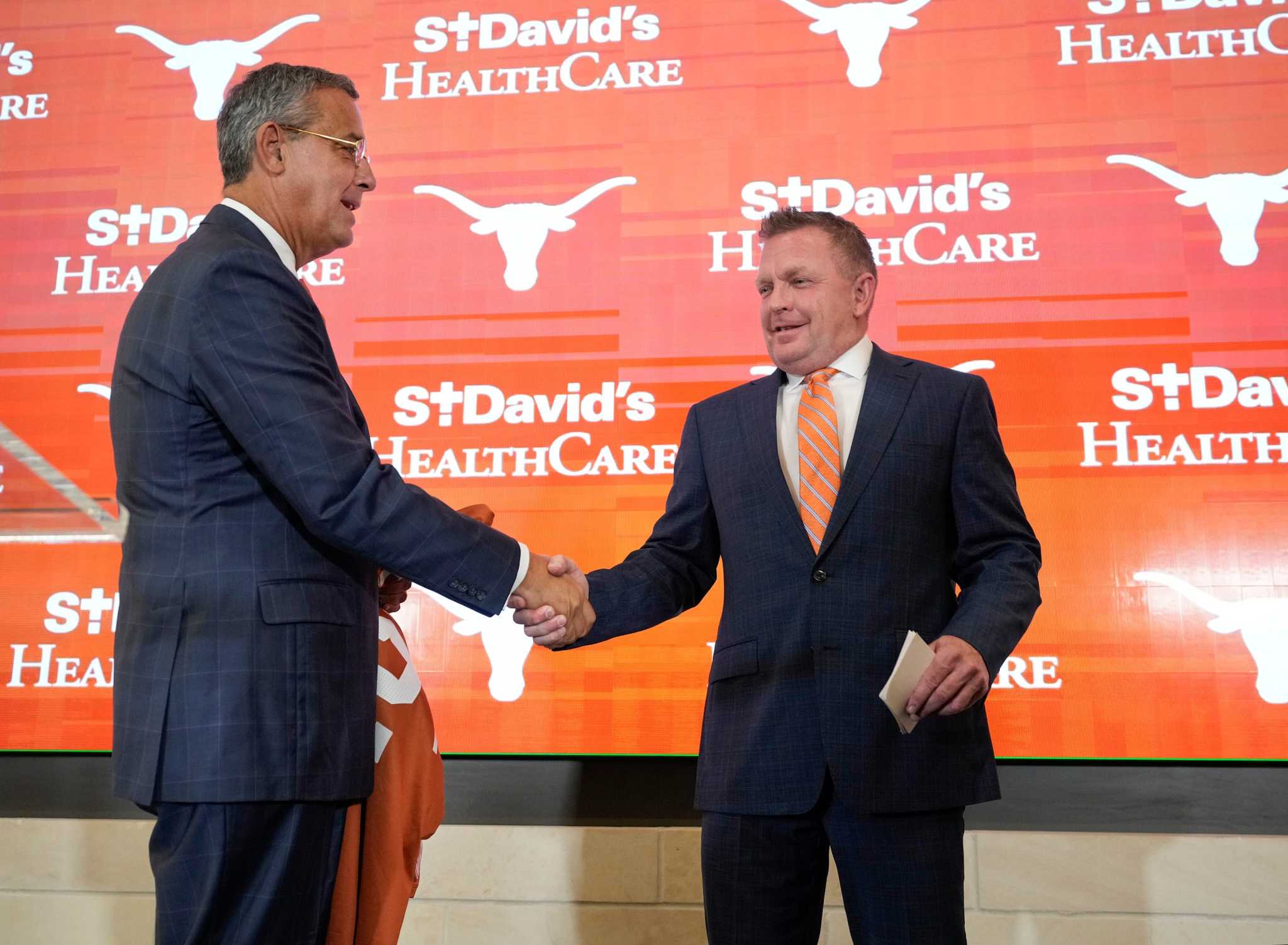 Texas baseball coach Jim Schlossnagle's contract: Where his pay ranks ...