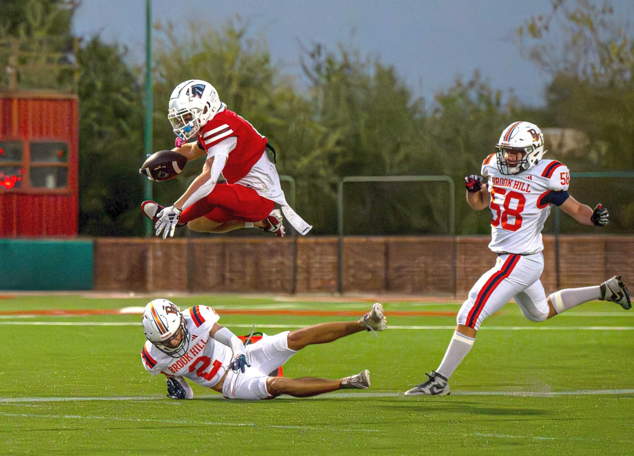 Austin-area private schools football, volleyball report