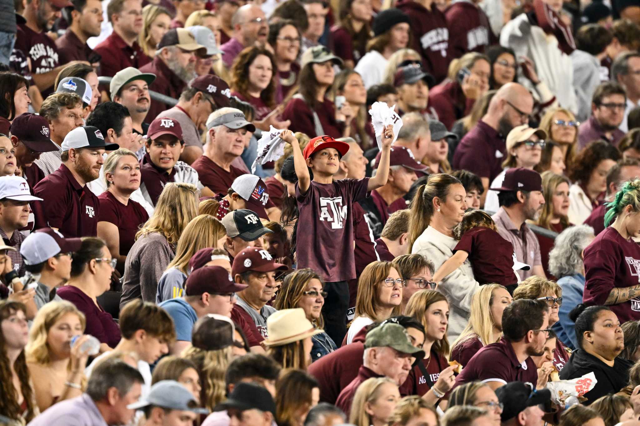 Texas wants to block out all the noise over the Texas A&M rivalry, but ...