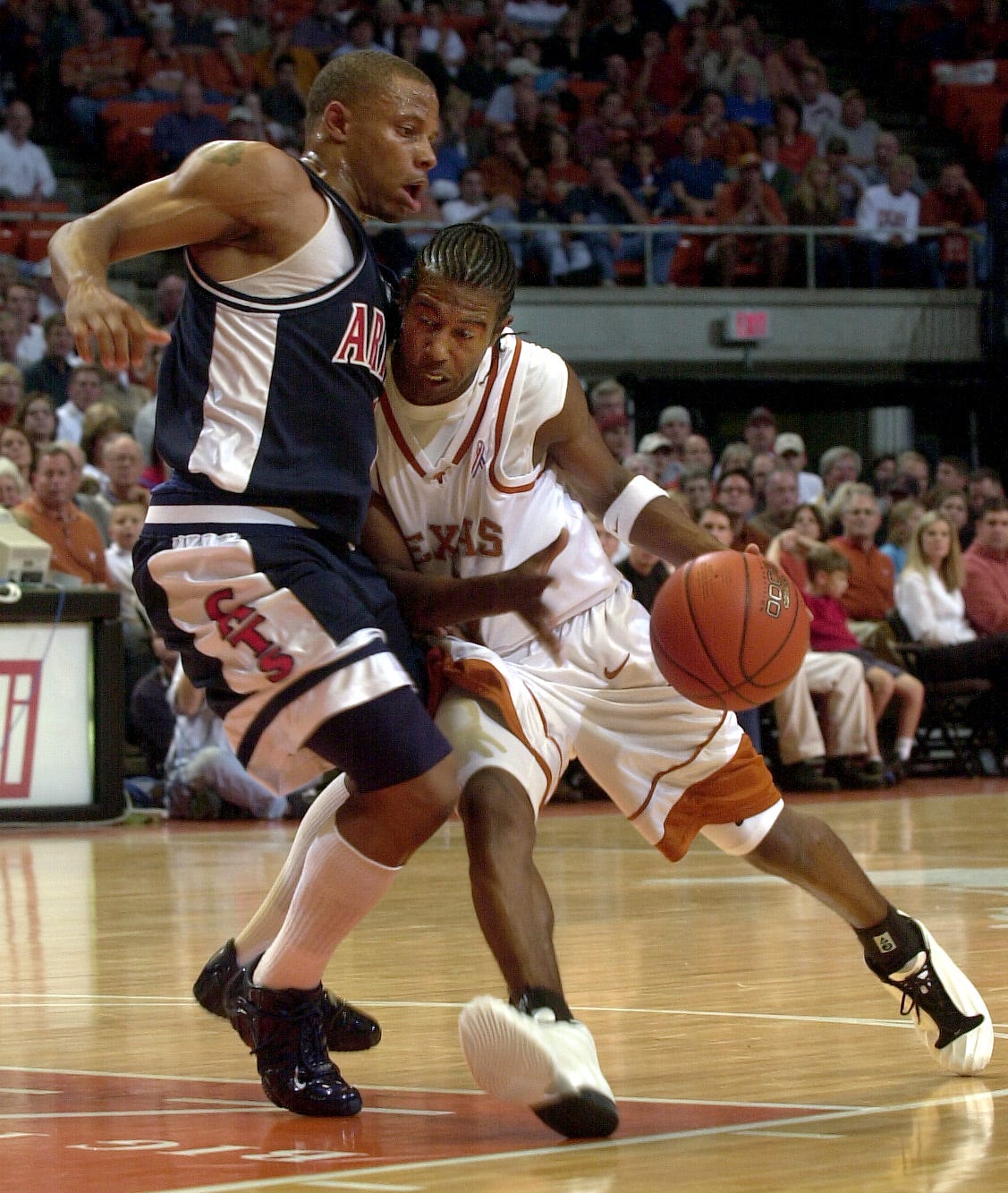 This date in Texas history: T.J. Ford immediately makes an impact in ...