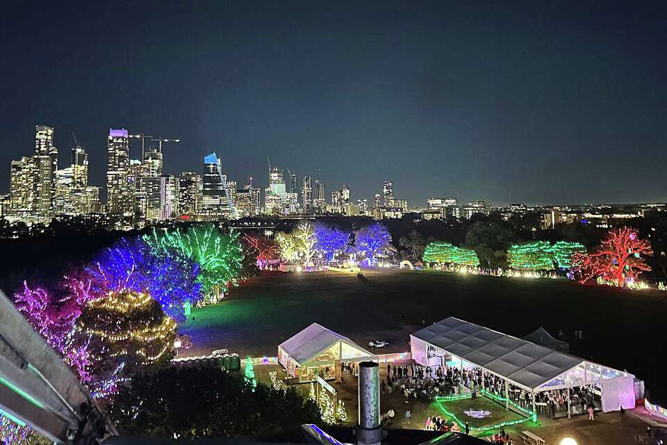 Where to see Christmas lights in Austin in 2025