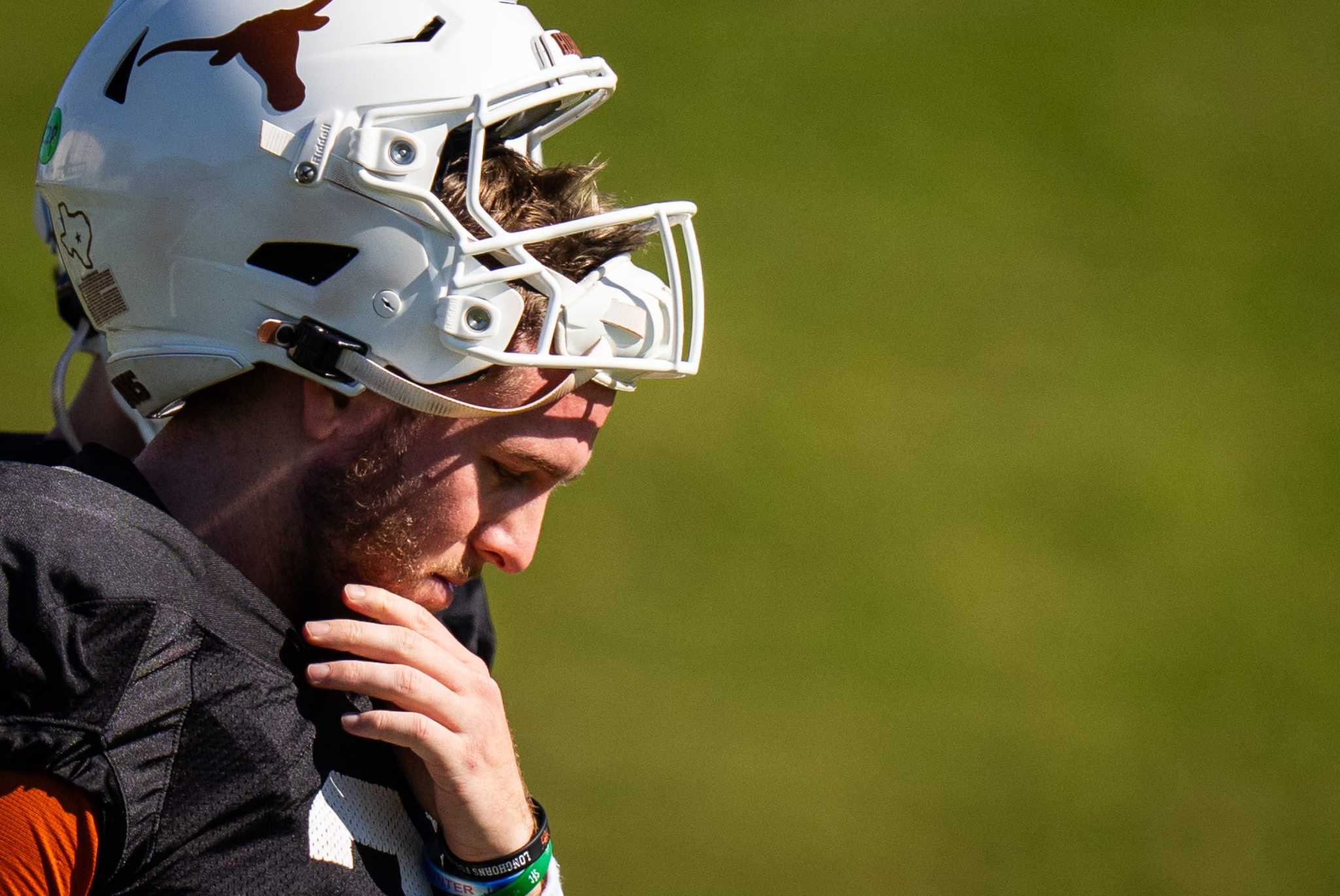 How Texas football is handling the longest season in program history ...