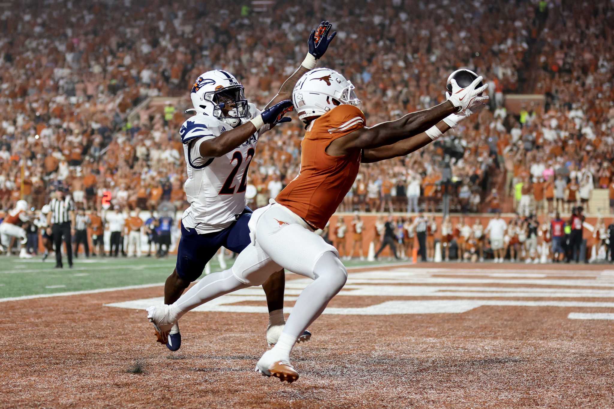 Former Texas football WR Johntay Cook announces transfer to Big Ten school