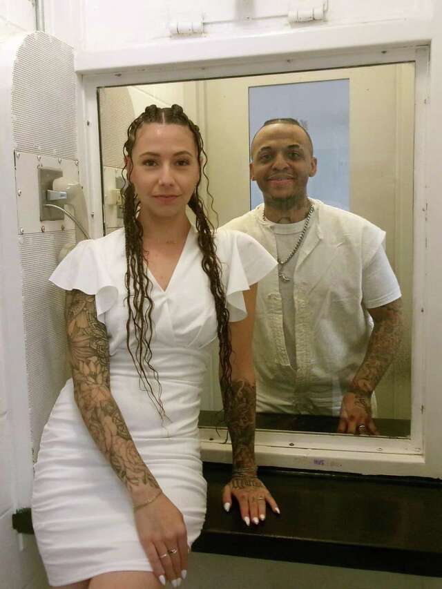 She married death row inmate Steven Nelson in December. In 2 weeks ...