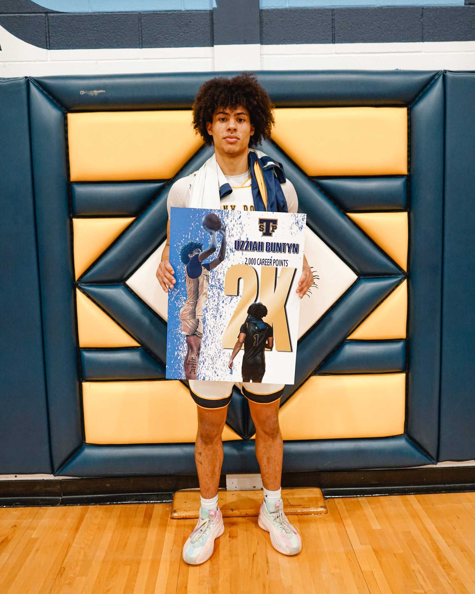 Stony Point's Uzziah Buntyn surpasses 2,000 career points