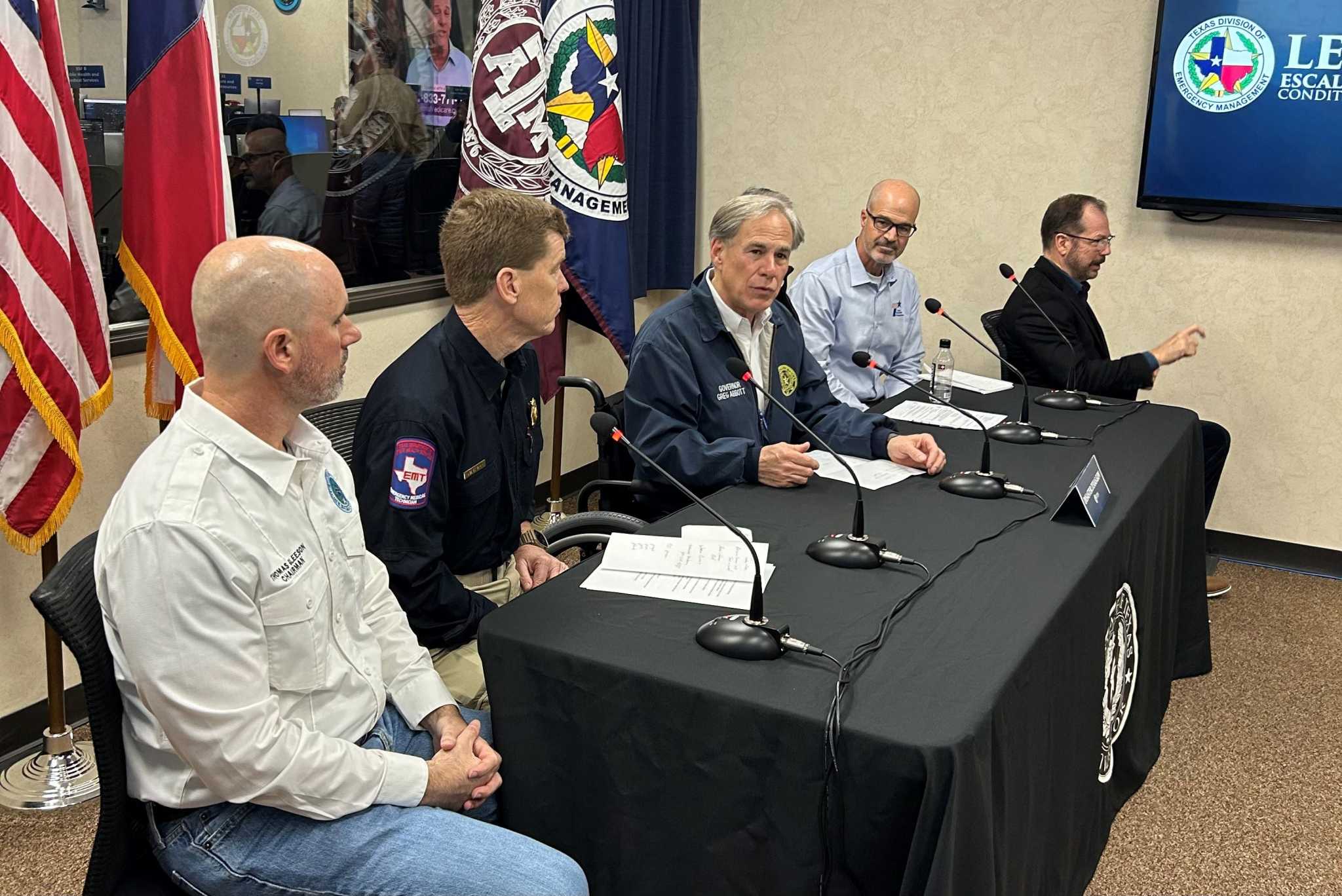 Texas to see subfreezing weather. Abbott says power grid will hold up