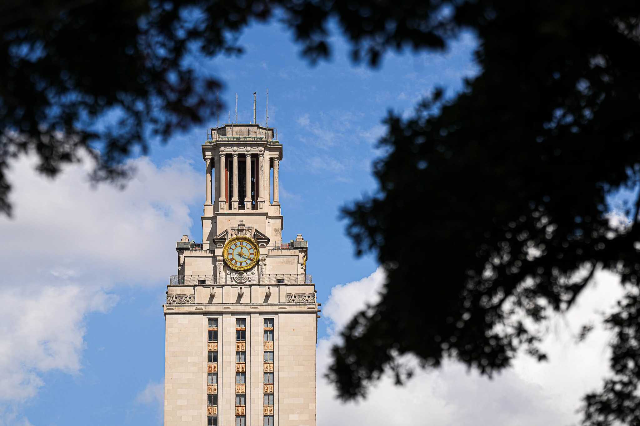 Person dies at University of Texas library, authorities say