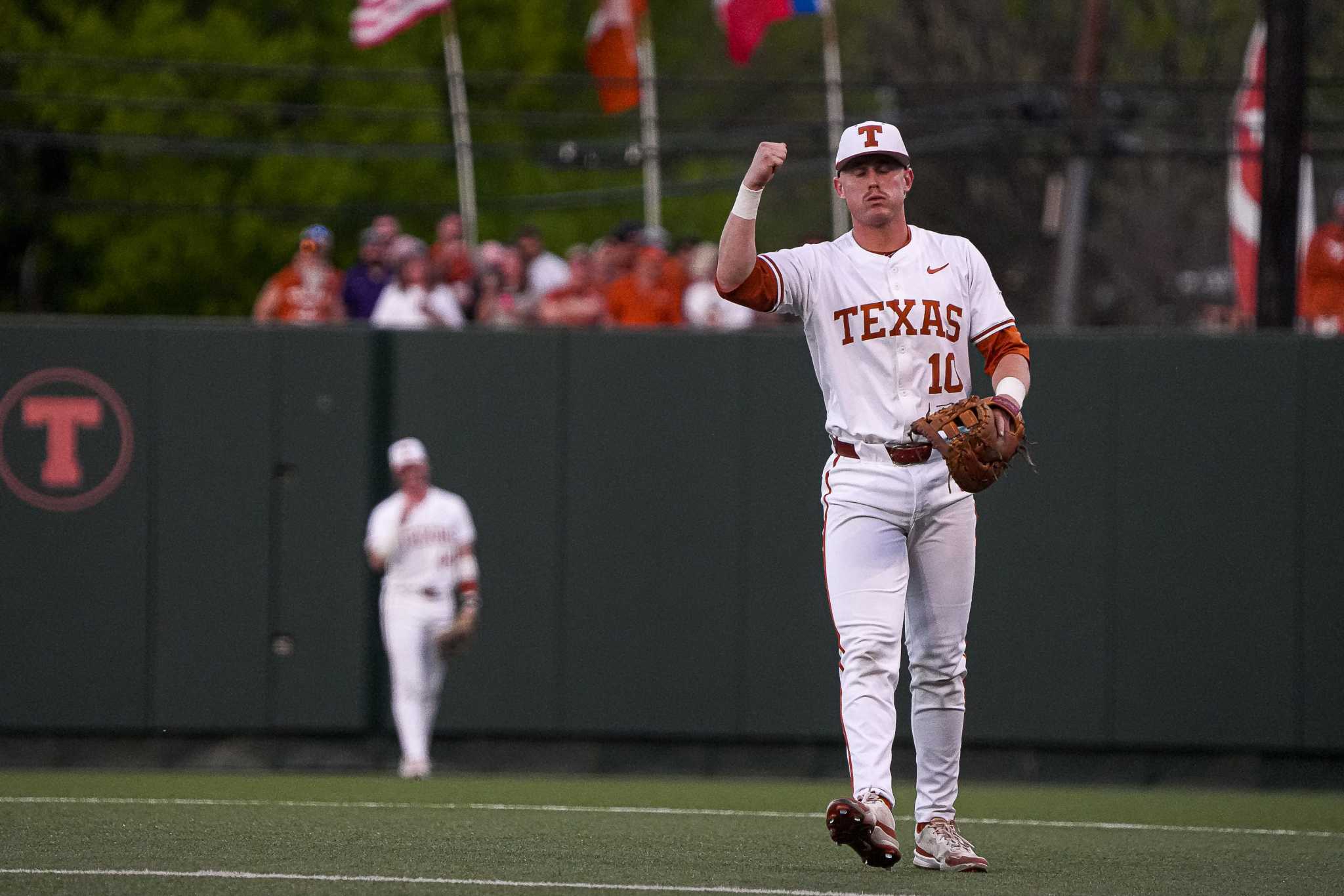 Texas vs UTRGV game score: Replay, highlights as Longhorns win in No. 1 ...