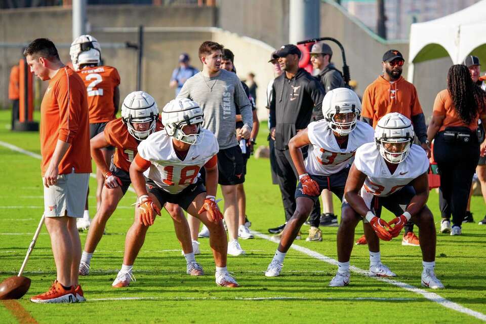 Arch Manning, Texas football begin first spring practice: See photos.