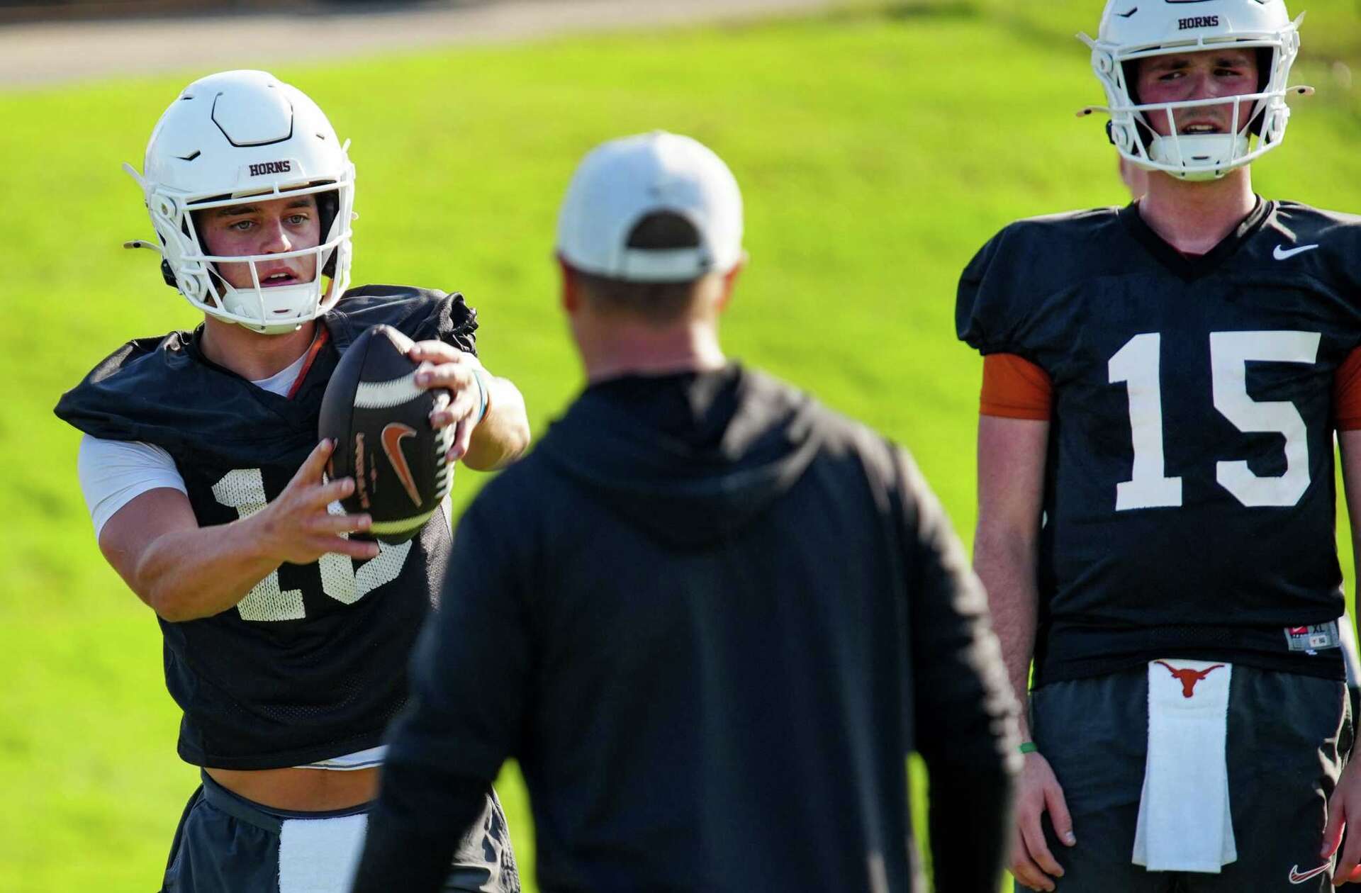 Texas football assistants will earn over $10 million in 2025. See details