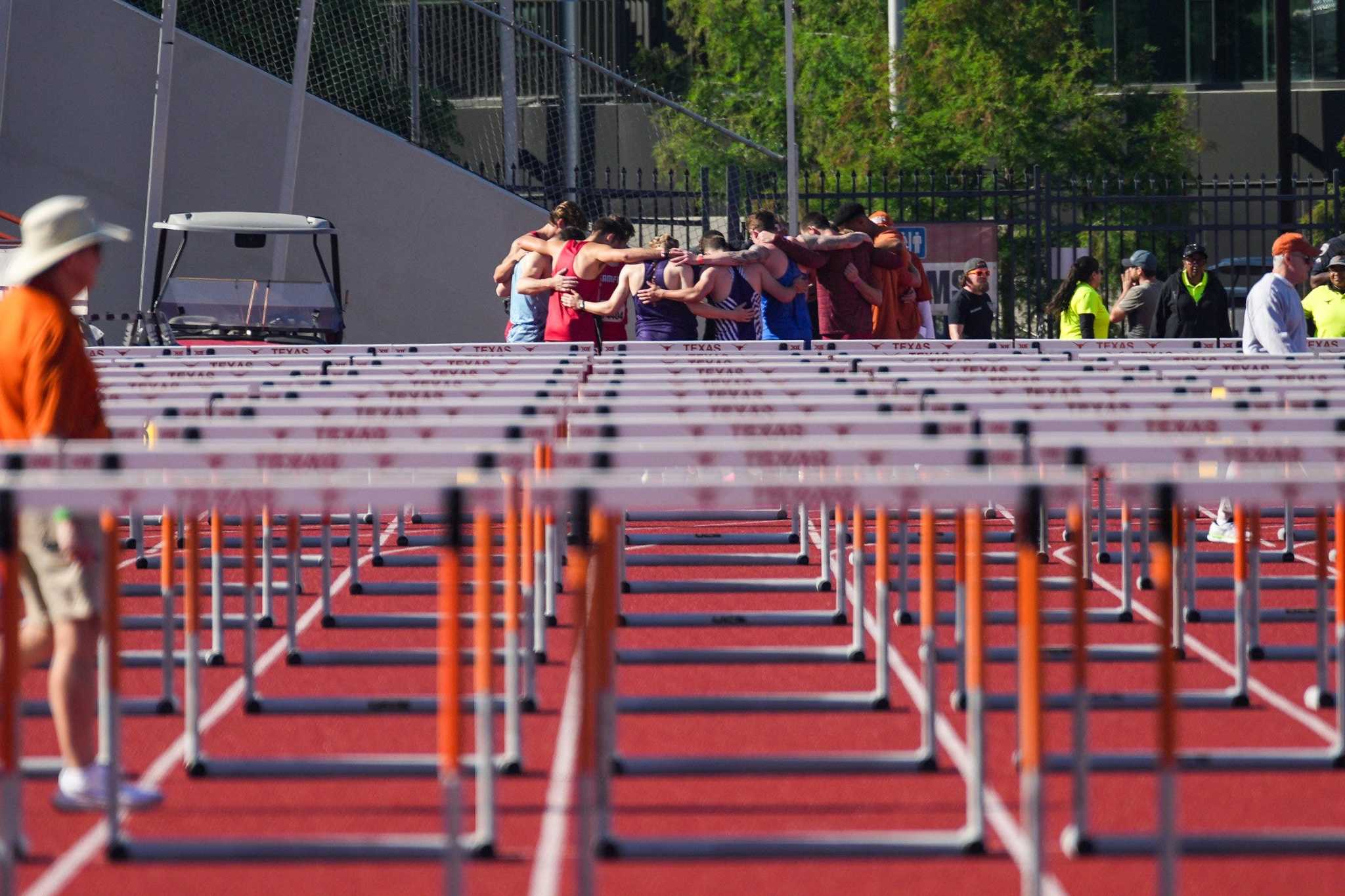Texas runner Eva Jess wins first career Texas Relays title in 5K run