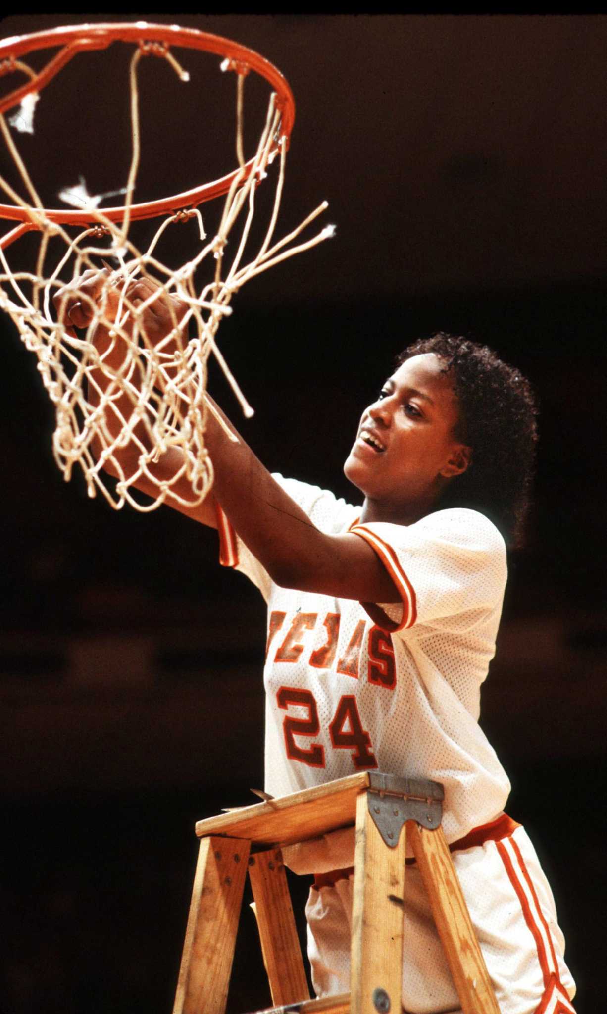 This date in Texas history: Longhorns beat USC to close out perfect season