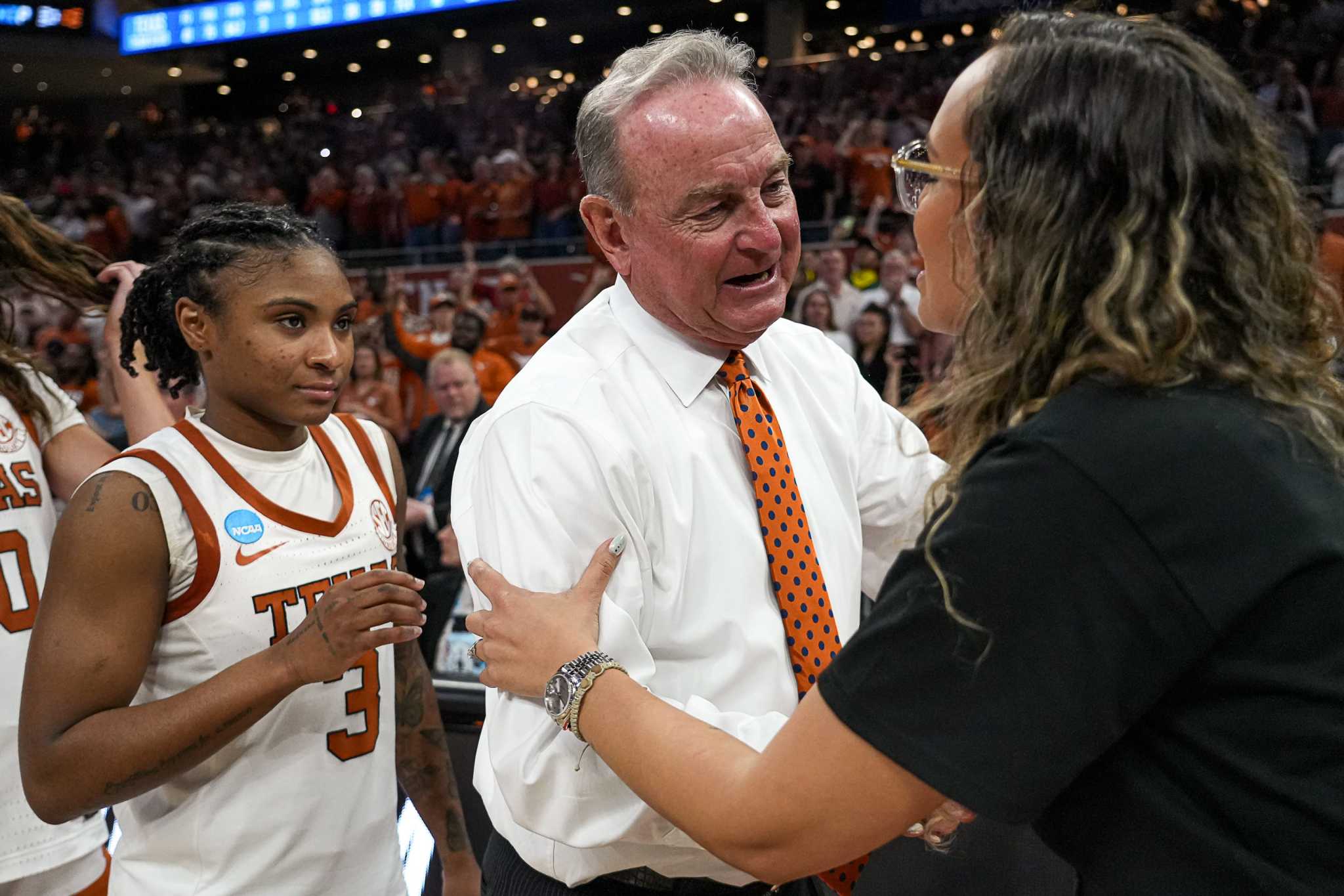 Texas women's basketball coach Vic Schaefer addresses roster changes