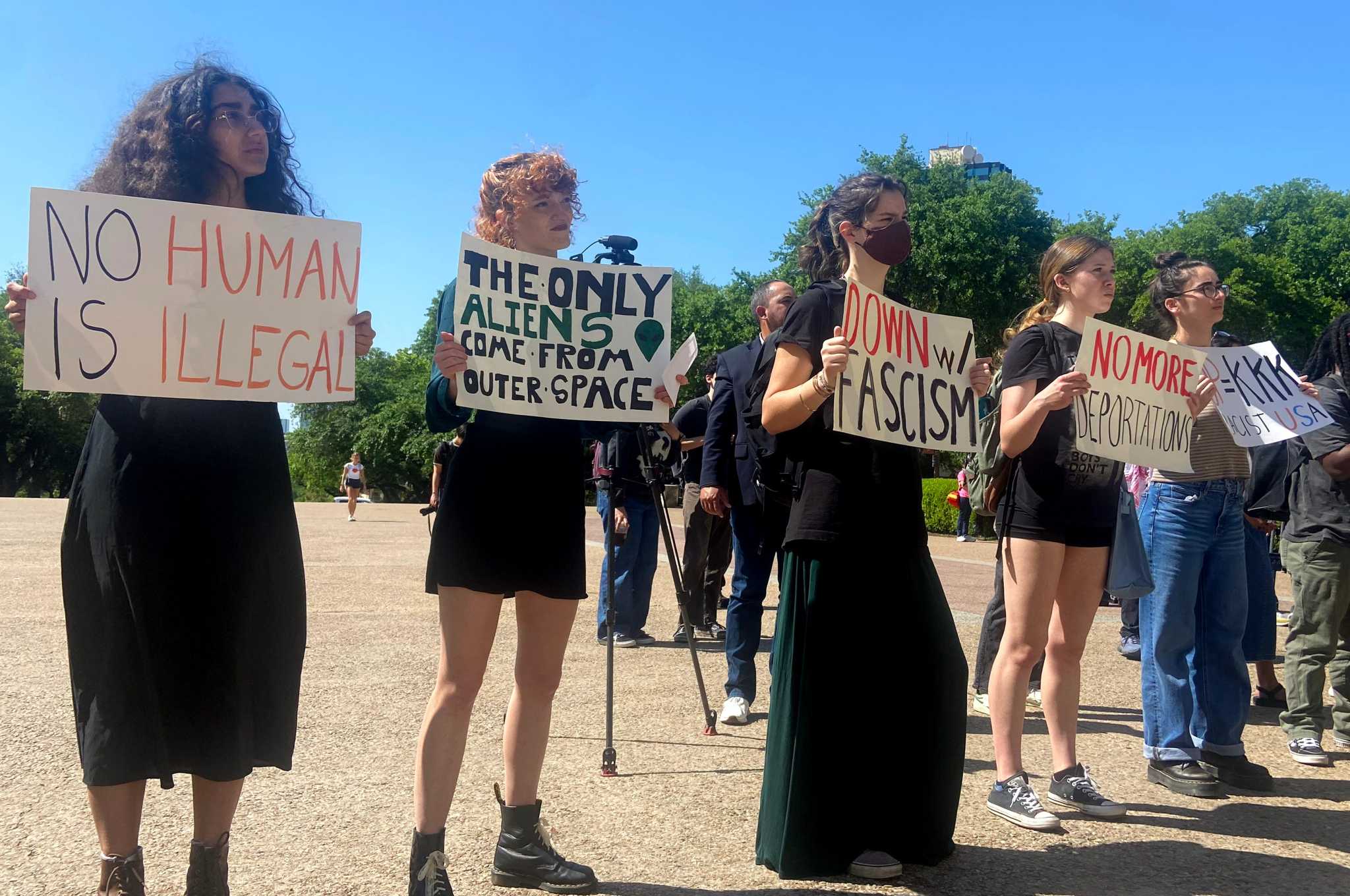 UT students protest as Trump administration revokes student visas