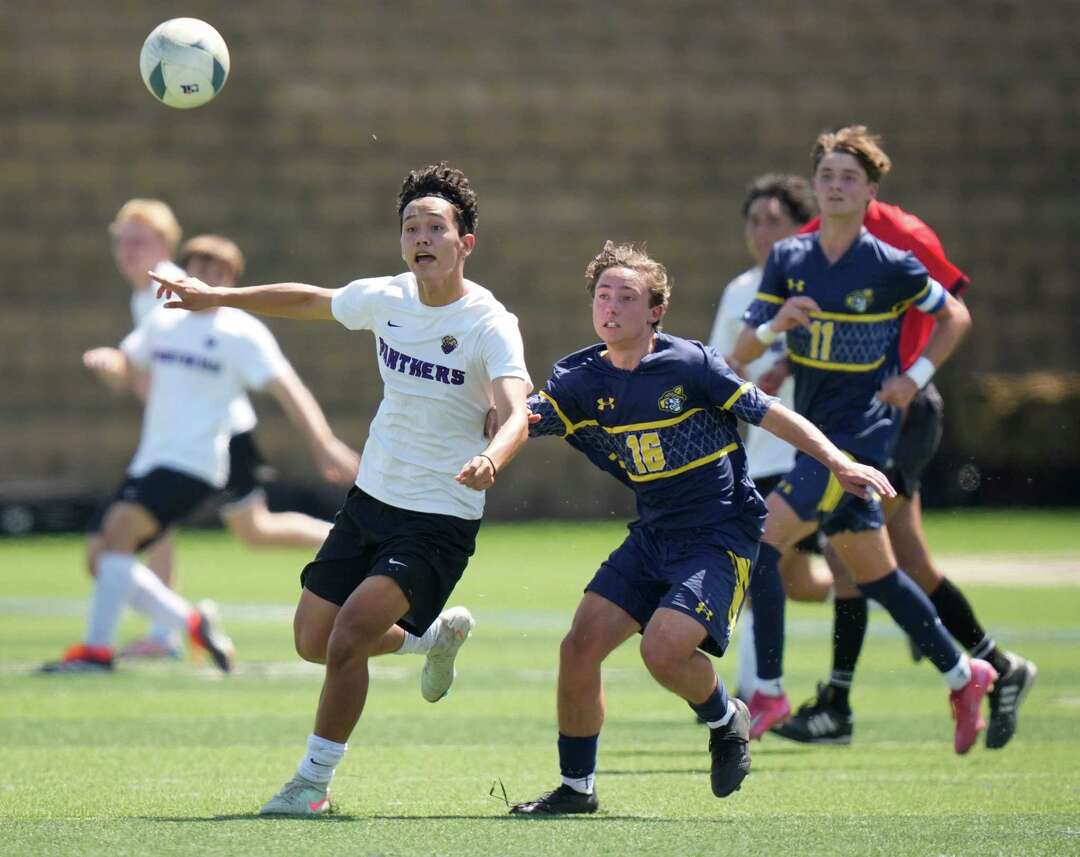 Liberty Hill boys soccer wins Class 5A DII state title by UIL ruling