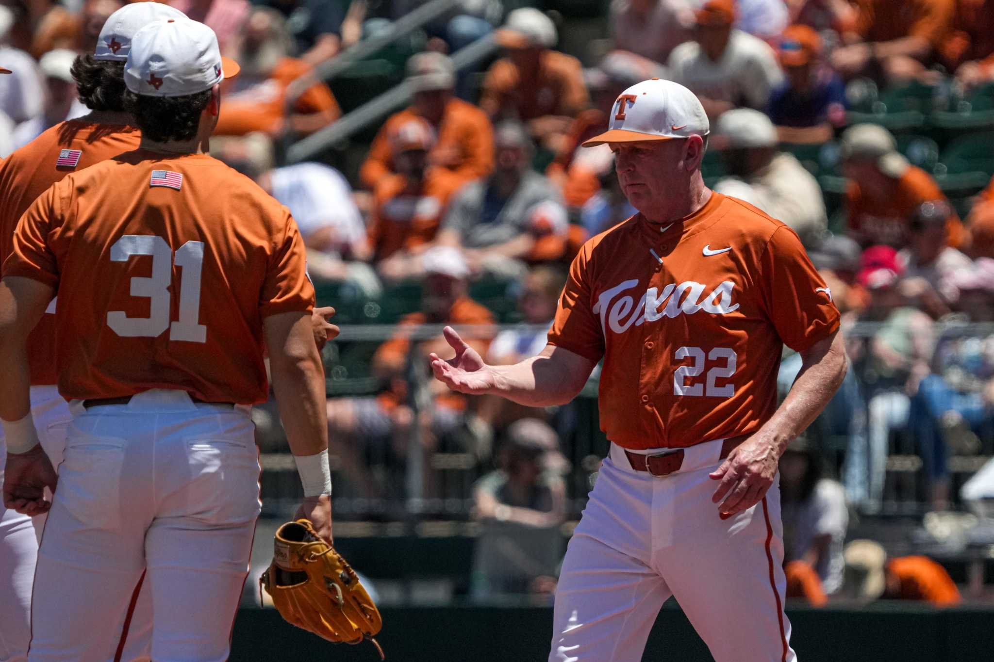Texas vs Florida baseball score today: Replay, highlights